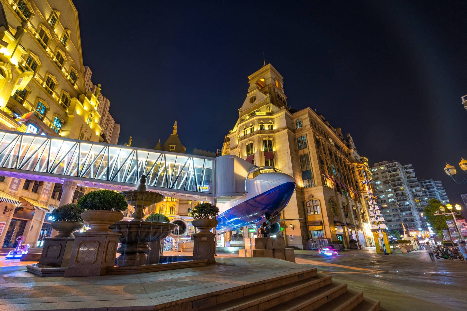 Guanggu Guangchang Sqaure - รีวิวสถานที่ท่องเที่ยว - Wongnai