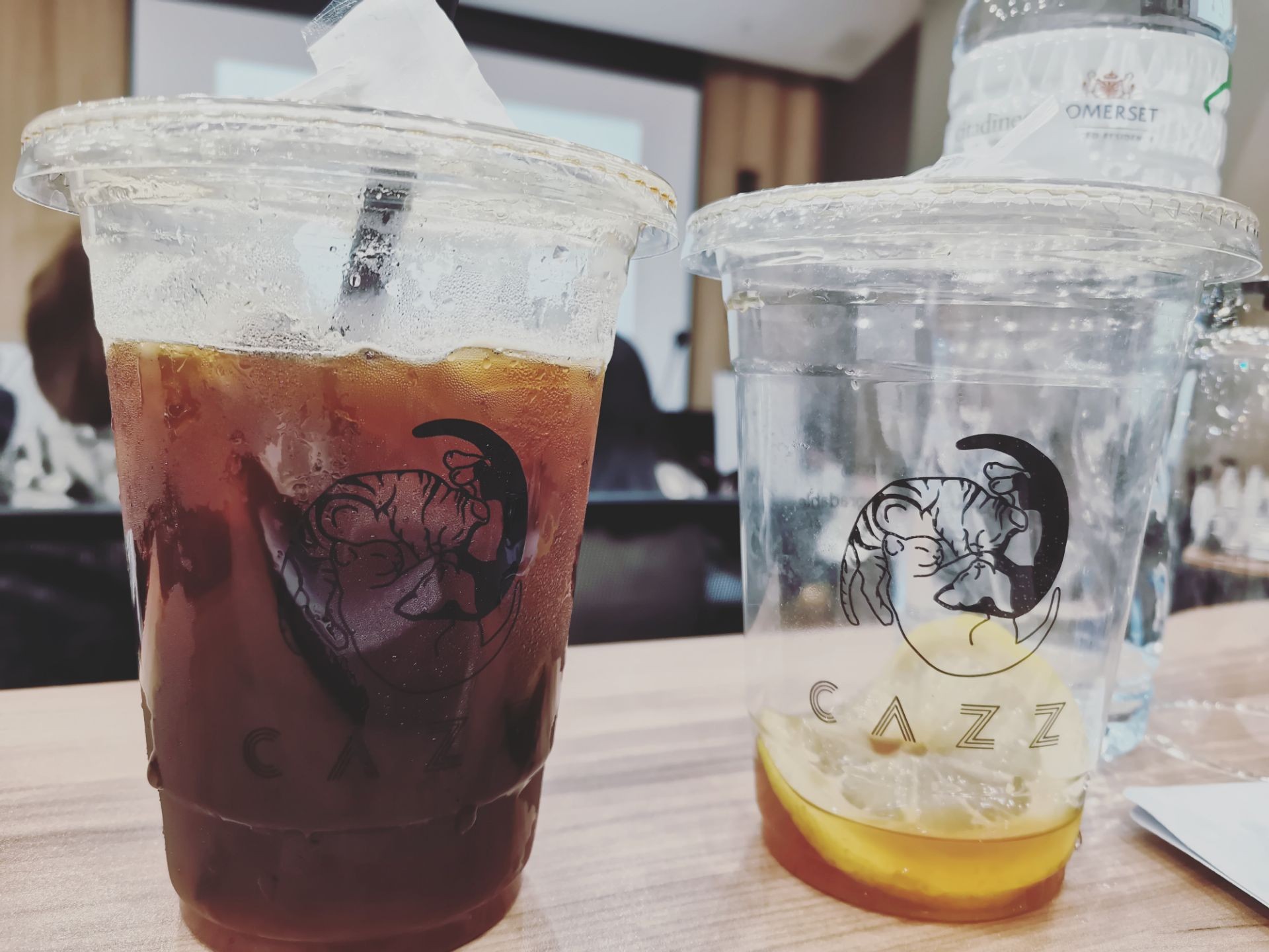 สตรอเบอรี่อเมริกาโน่โซดา • เช้าแก้ว บ่ายแก้ว ร้าน Cazz Cafe - แคซคาเฟ่ สุขุมวิท พระโขนง - Wongnai