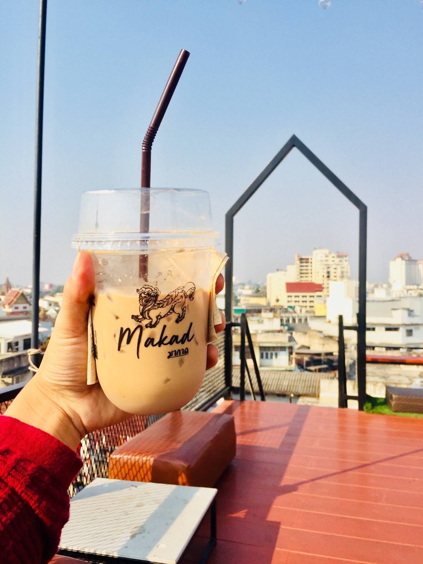 ชานม ร้าน Makad Rooftop Cafe มากาด ดาดฟ้า คาดฟ่ - ช้างม่อย