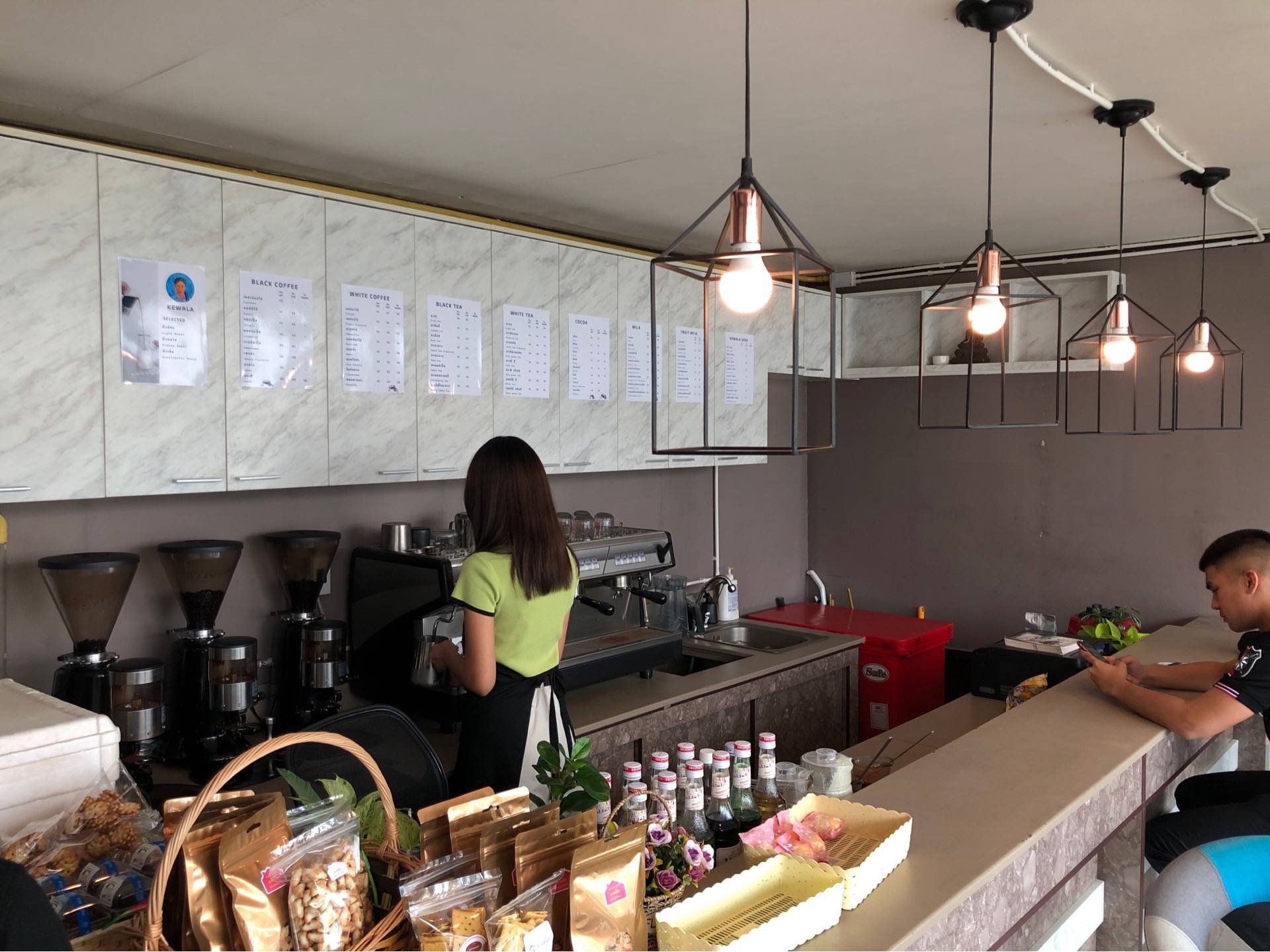 รีวิว Kewala Coffee สาขา 24 - กาแฟอร่อยมาก คนขายน่ารัก อัธยาศัยดี