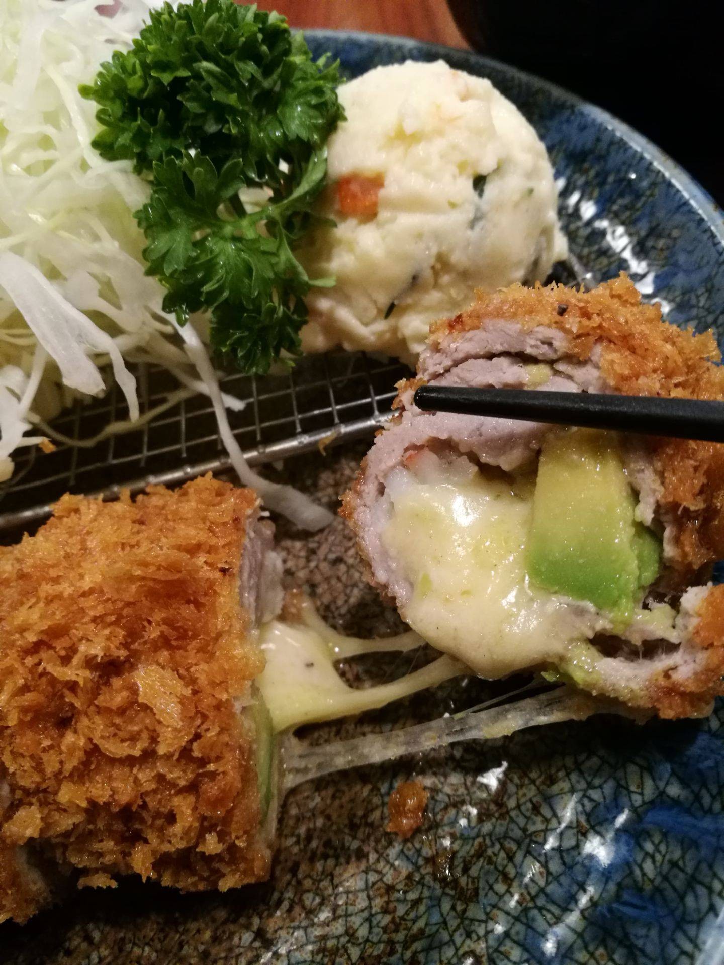 รีวิว Katsushin かつ真 ITF Tower - สาขานี้คนน้อยมาก แตกต่างจากตรงสีลมโดย ...