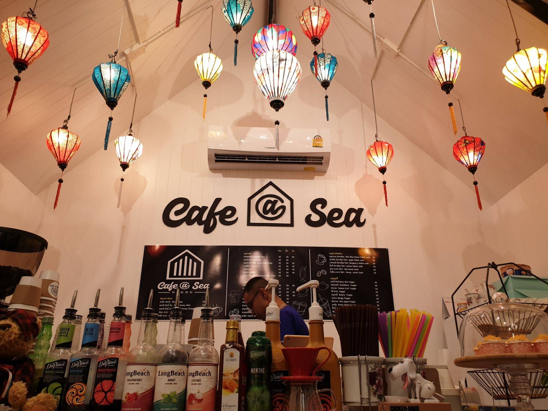 รีวิว Cafe@sea หาดสอ - วิวติดทะเลสวยมาก