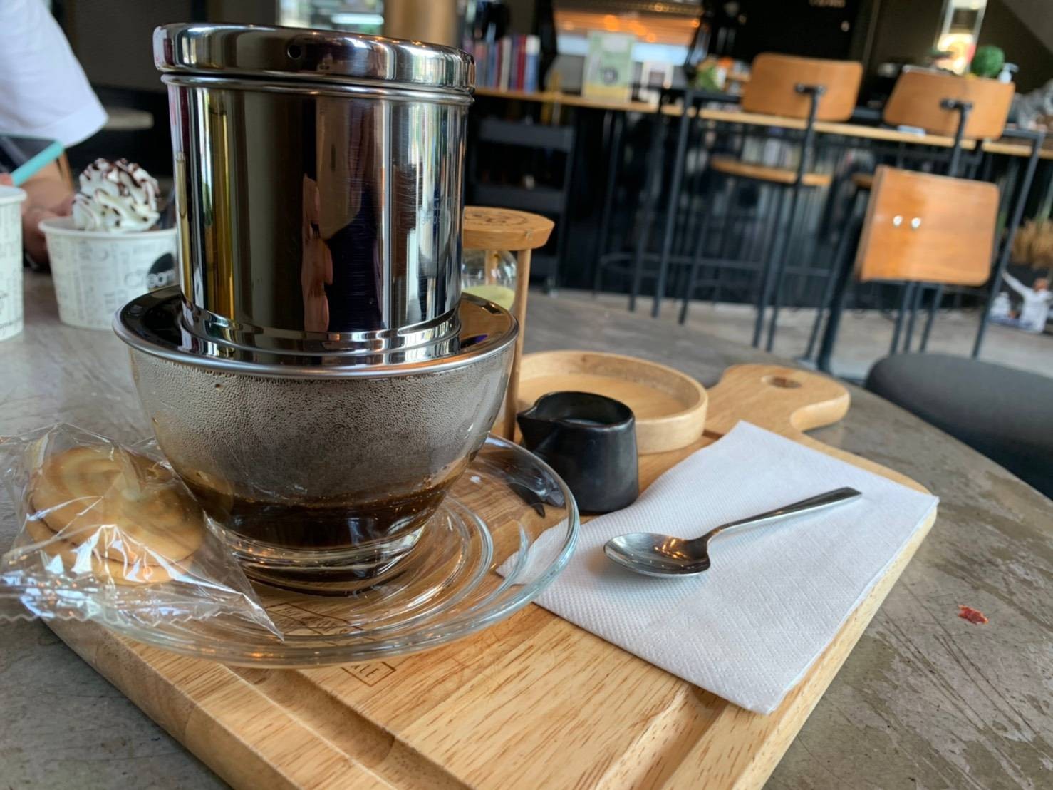 ดริปค๊อฟฟี่ ร้าน Cafe Du Phin