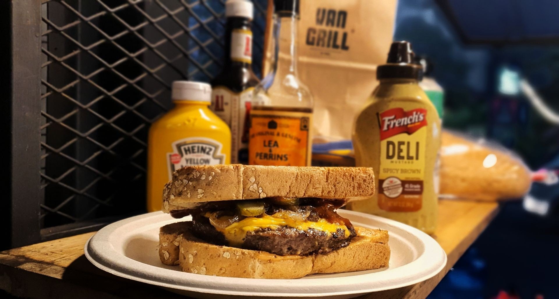 รีวิว VANGRILL. BURGER - ขอบคุณพื้นที่ดีๆครับ (ผม VAN GRILL เอง)