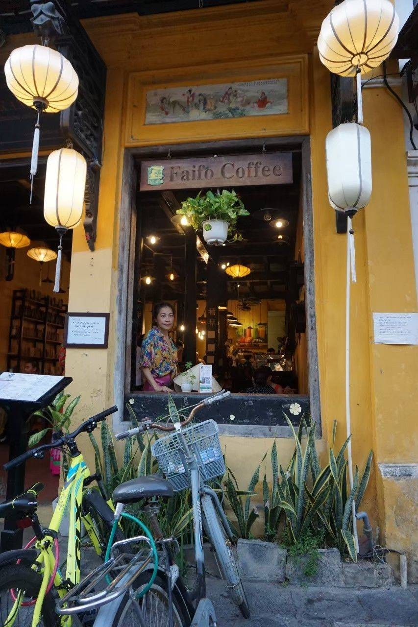 รีวิว Faifo Coffee - วิวดี กาแฟใช้ได้..แต่บริการยังไม่ดี