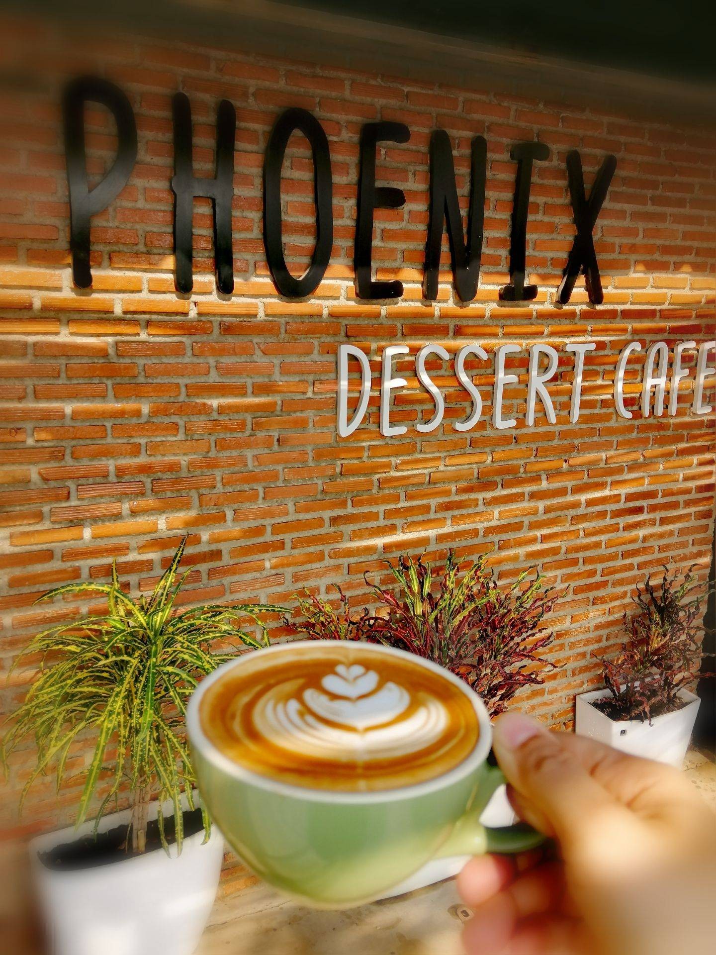 รีวิว Phoenix Dessert Cafe - กาแฟดีดีที่ฟีนิกส์