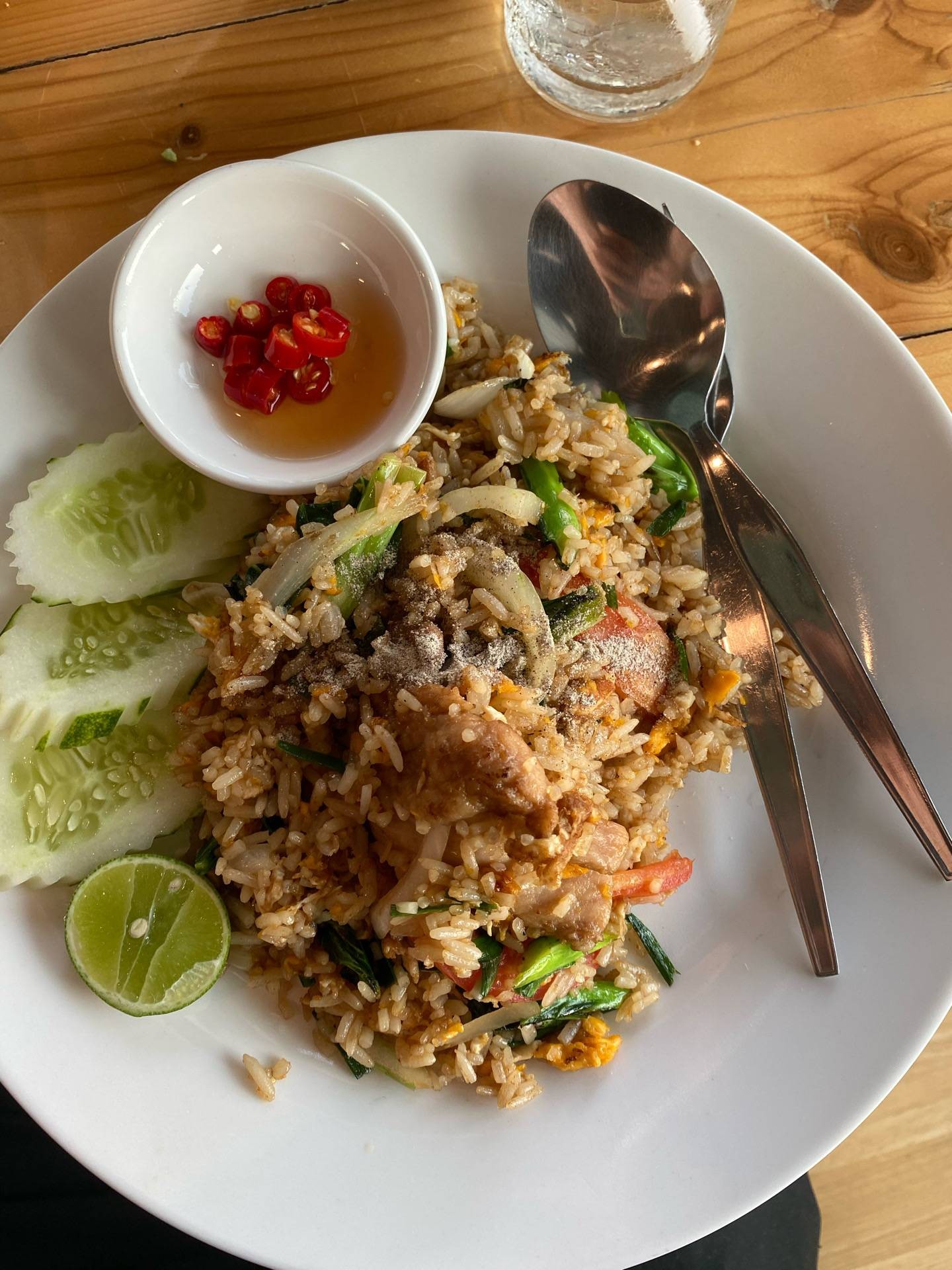 ข้าวผัดรถไฟ ร้าน จุ่มปุ๊ก หมูกระทะ-จิ้มจุ่ม ศาลายา