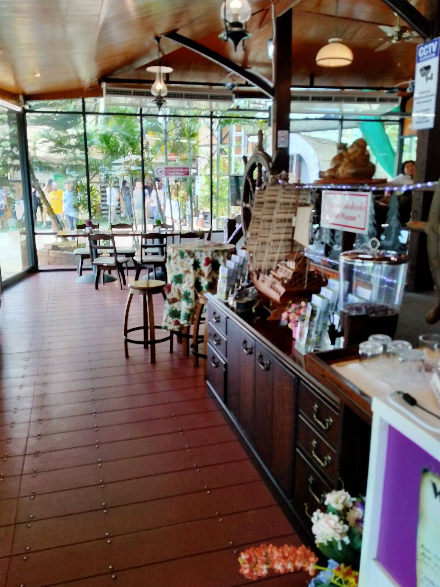 รูป Coffee House By Tsc ทองสมบูรณ์คลับ - Wongnai