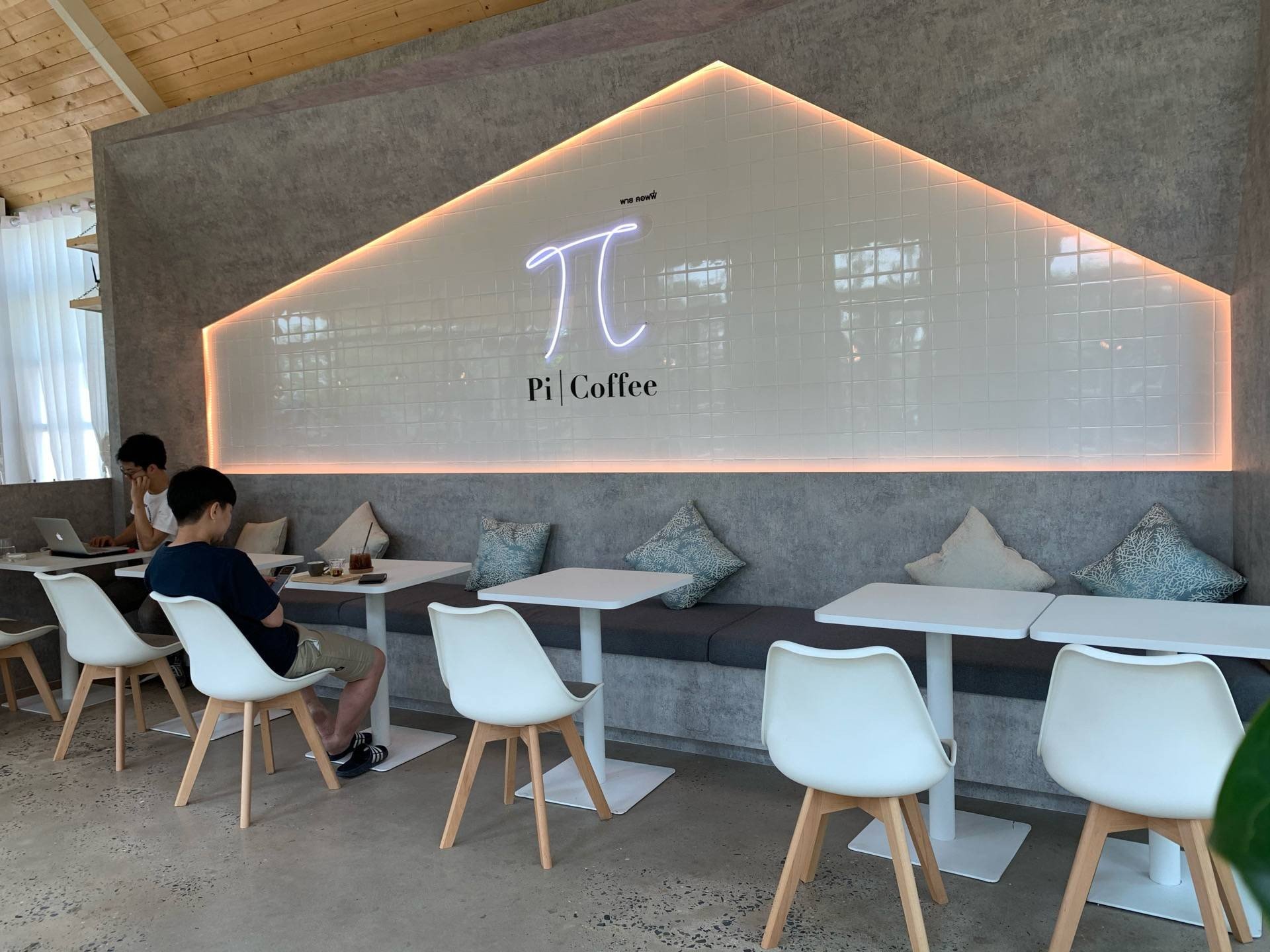 รีวิว Pi coffee - ร้านเปิดใหม่ สวยสไตล์มินิมอล - Wongnai