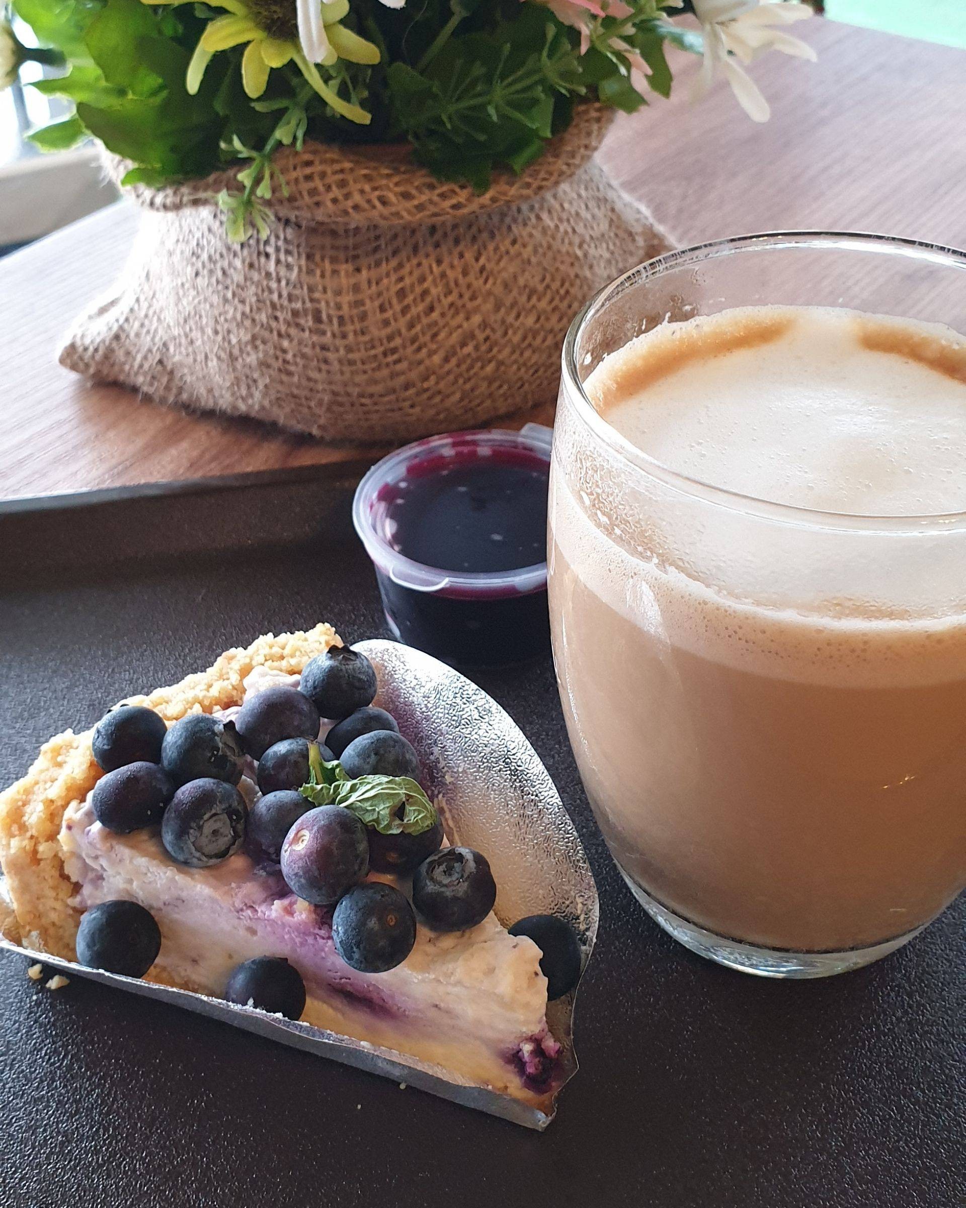 รีวิว Get Up Cafe - ลองแวะมาชิมนะคะ 😋