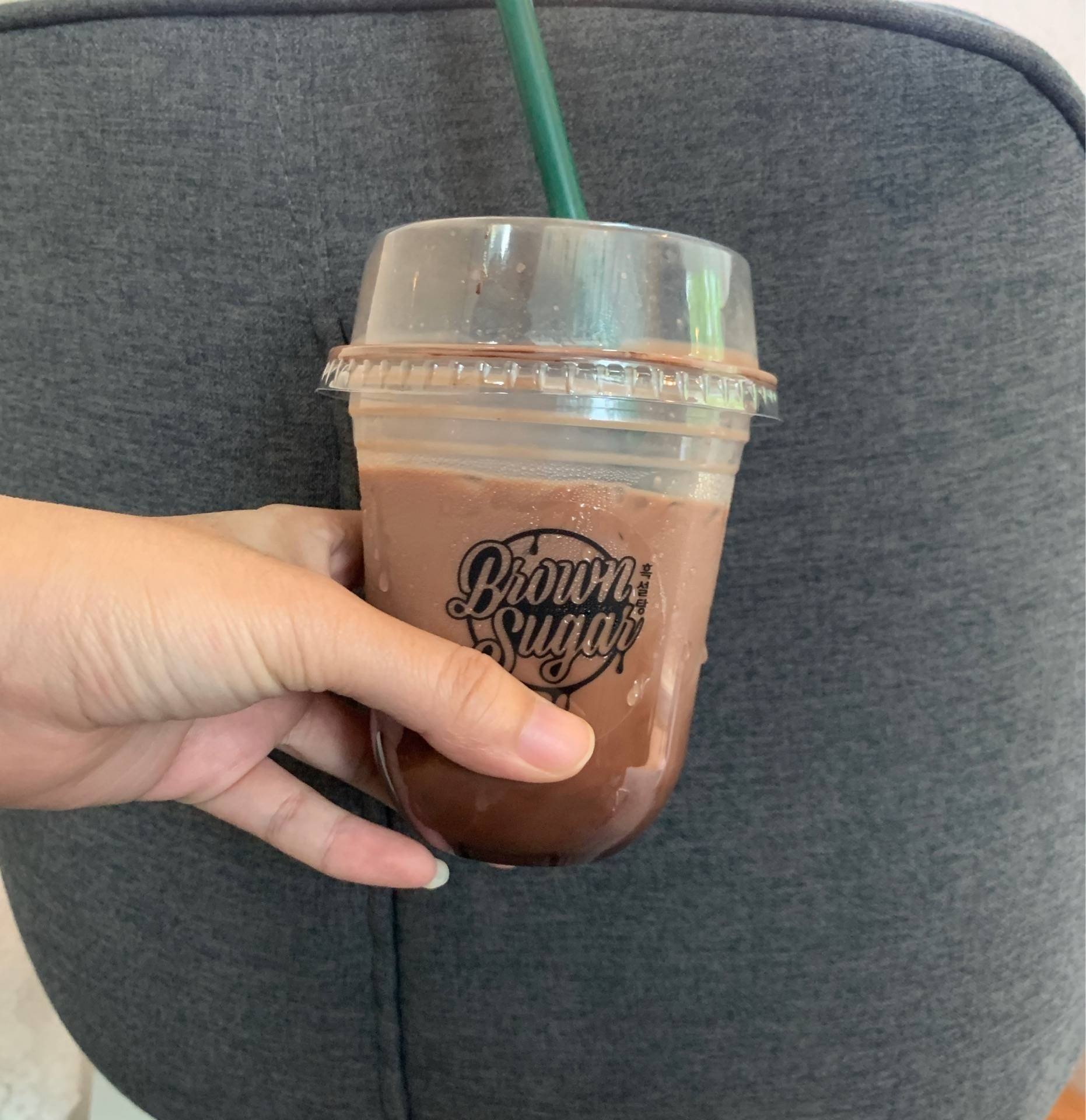 รีวิว Brownsugar Tea บางแสน - หวานมากๆเลยค่ะ กินแล้วฝืดๆคอ #ขอโทษนะคะ