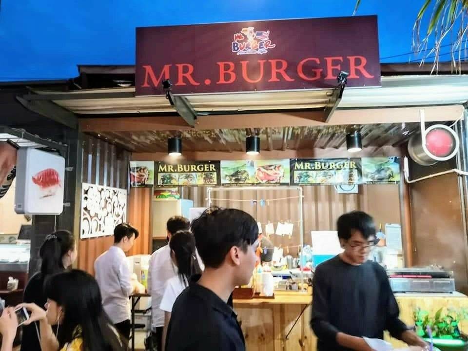 รีวิว MR. BURGER (ศาลายา) Groovemarket salaya - อาหารร้อนสดใหม่ทุกวัน ...
