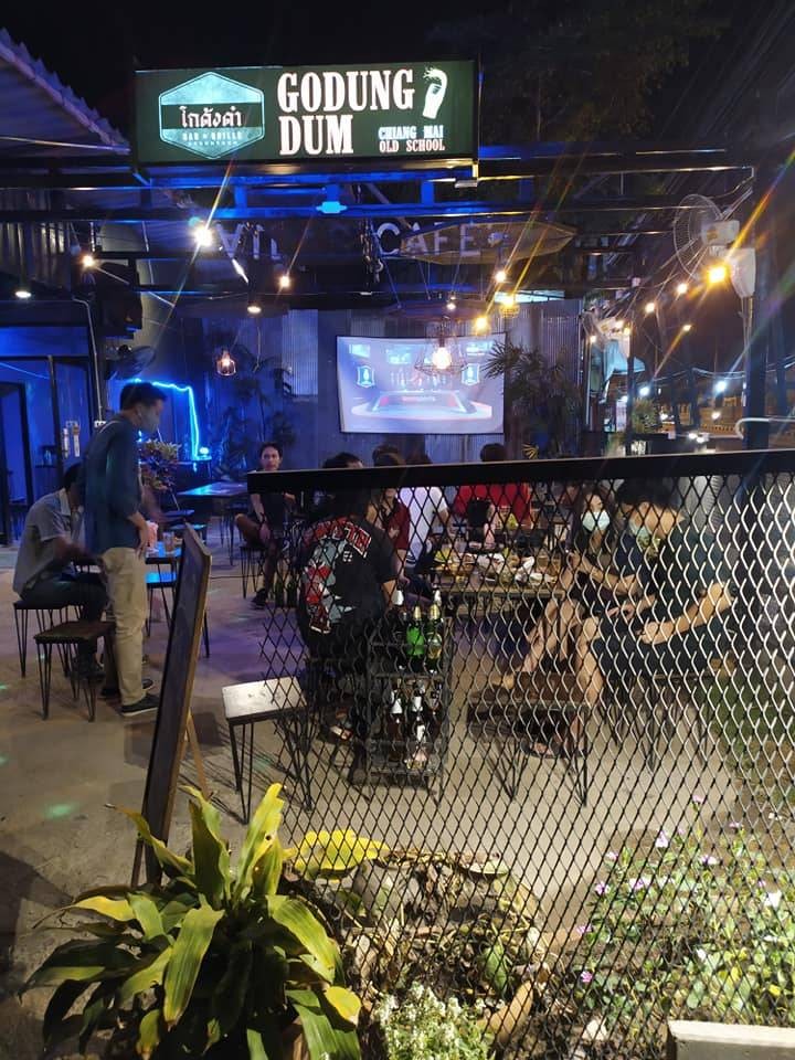 รีวิว โกดังดำ Go Dung Dum - ร้านนั่งชิว บรรยากาศดี ราคาเบาๆ น้องใหม่ ...