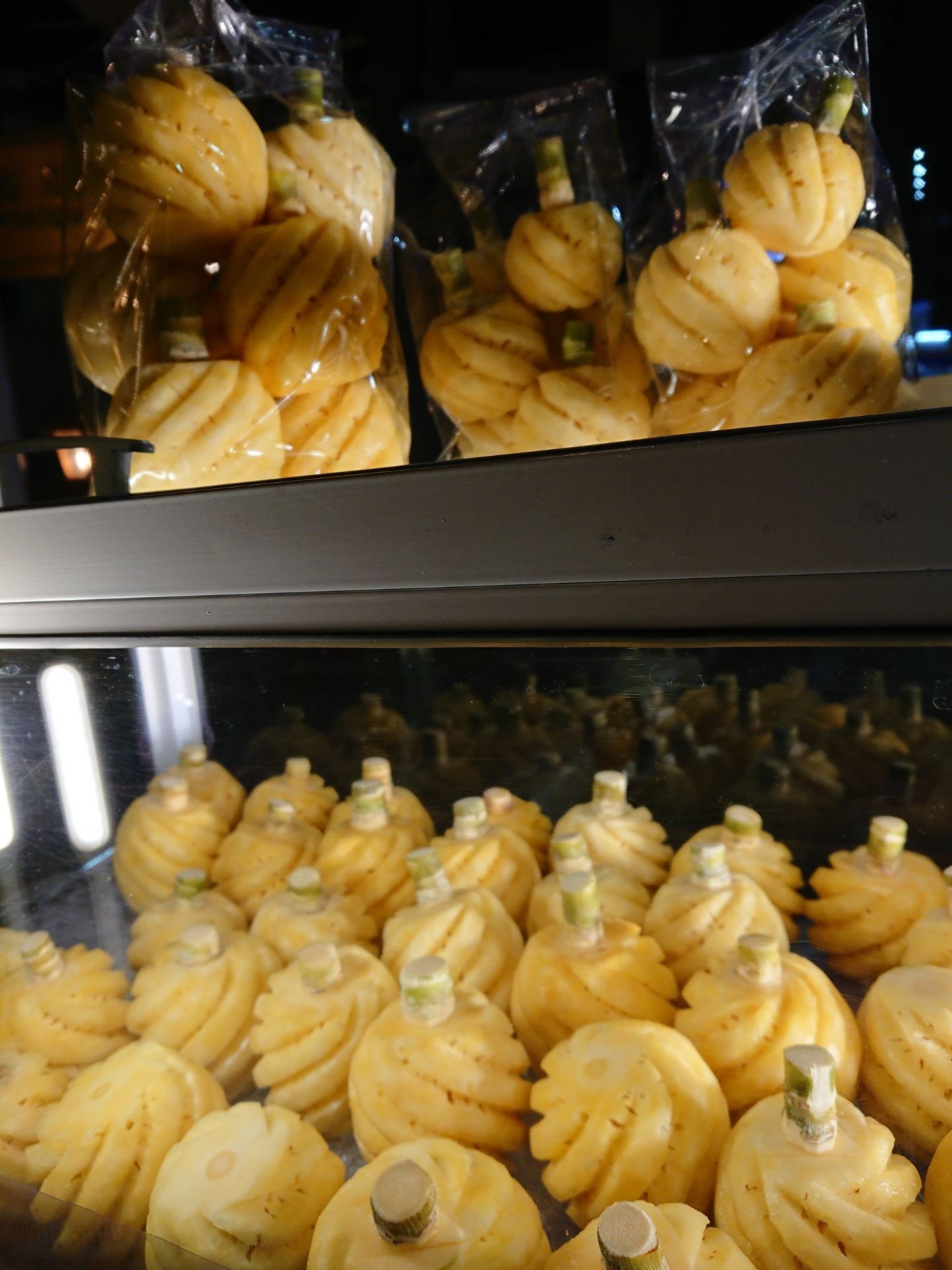 ร้าน Pineapple Lady สับปะรดมีโชค | รีวิวร้านอาหาร