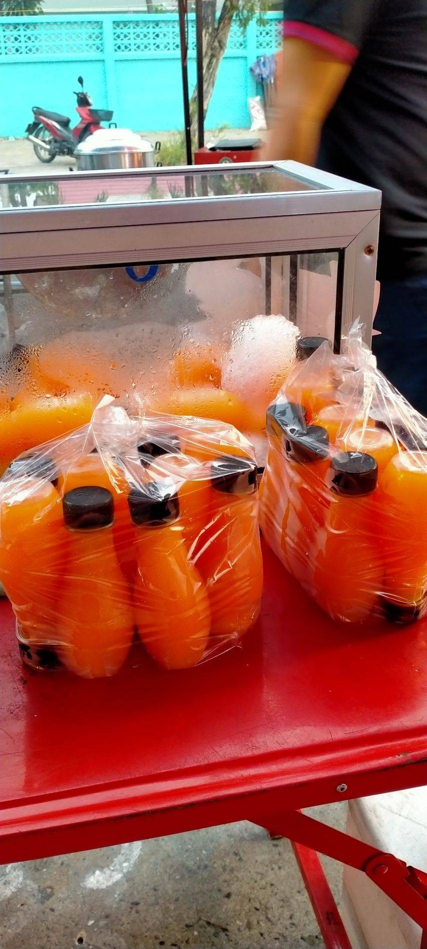 รีวิว Jaae น้ำส้มคั้น - มาลองชิมกันได้นะคับ..อร่อย.บอกต่อนะคับ