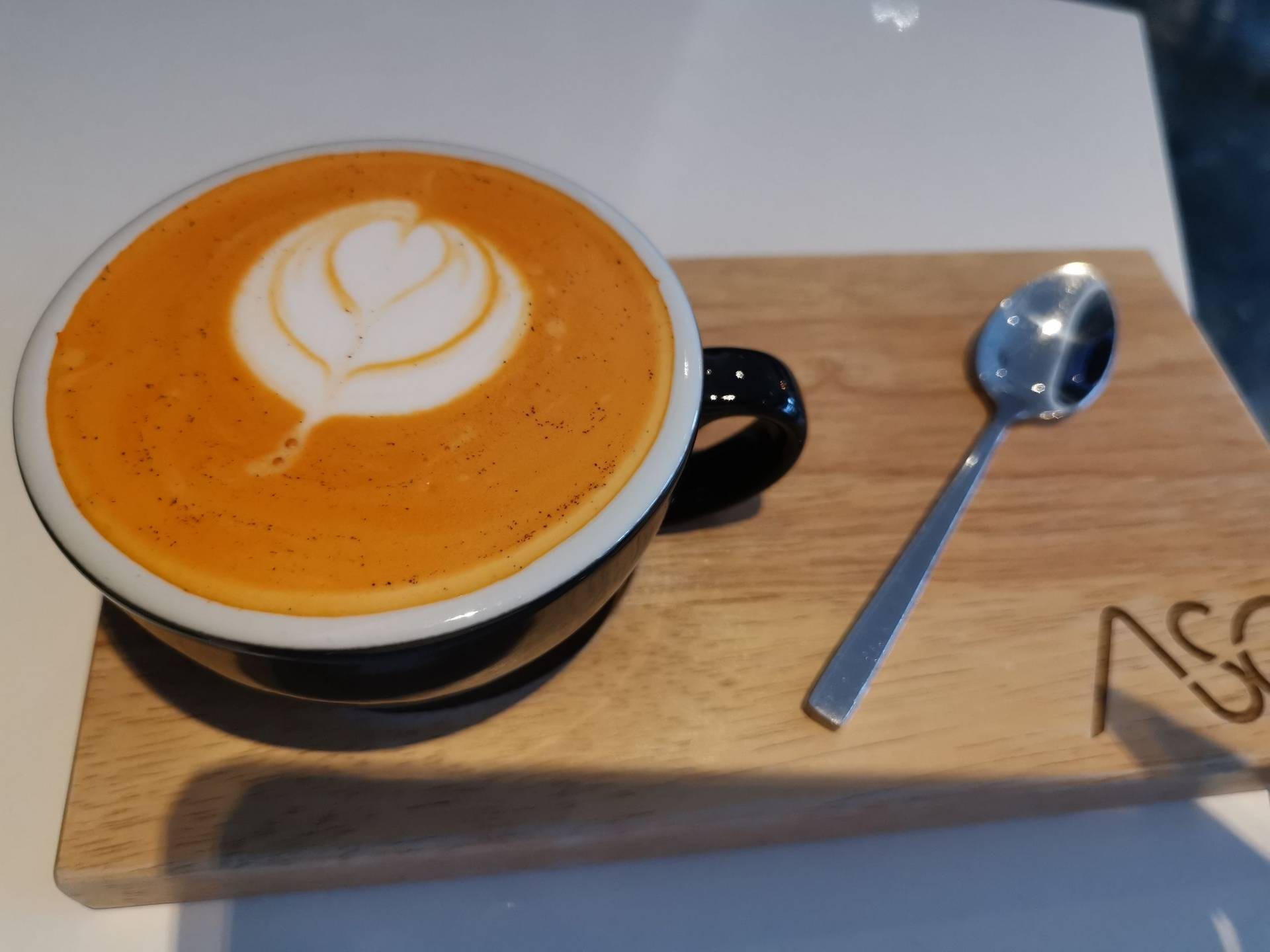 รีวิว Ori Coffee Roasters ศรีนครินทร์ - ชาอร่อยค่ะ