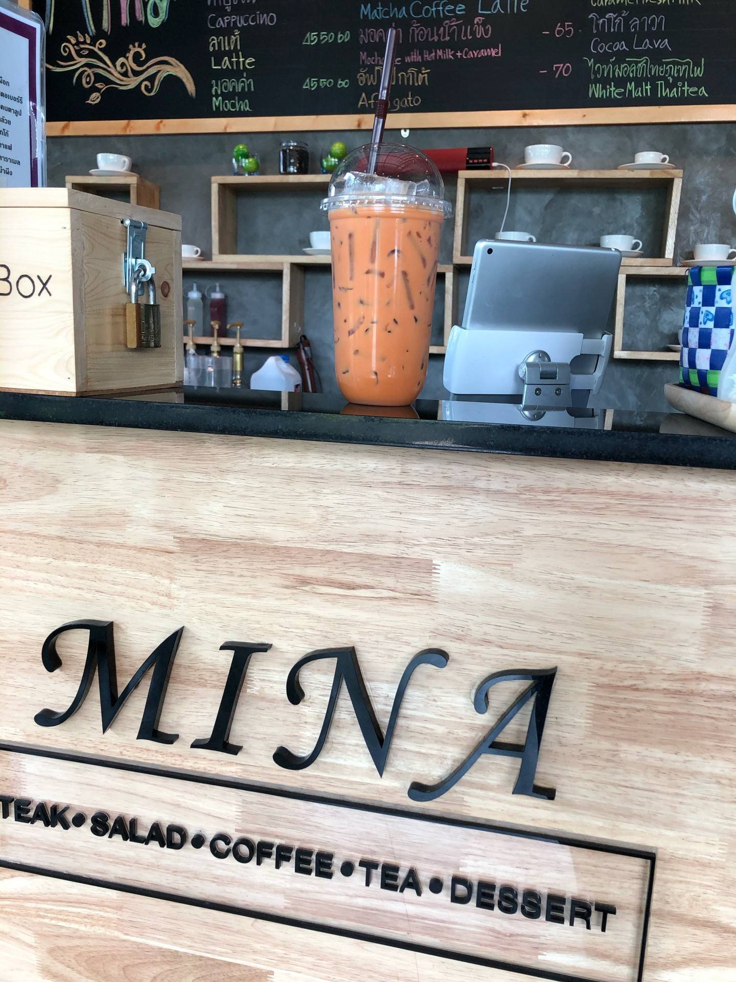 รีวิว Mina&Mini Tea พหล 48 - ร้านชาที่น่านั่ง แต่ต้องซื้อกลับบ้าน