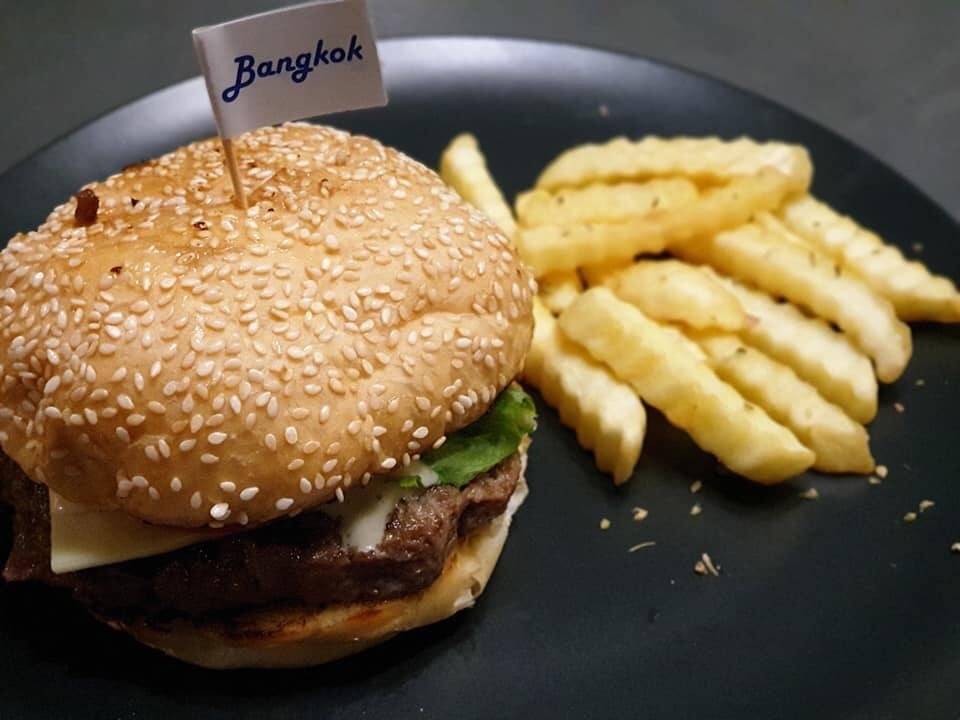 ร้าน B.A.D. Burger by Lost inn bkk | รีวิวร้านอาหาร - Wongnai