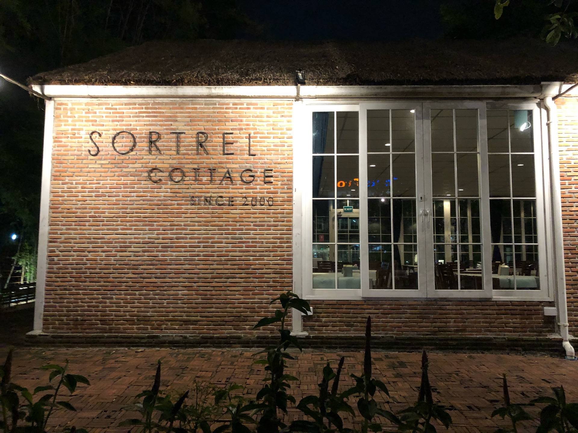 รูป SORTREL’s Cottage