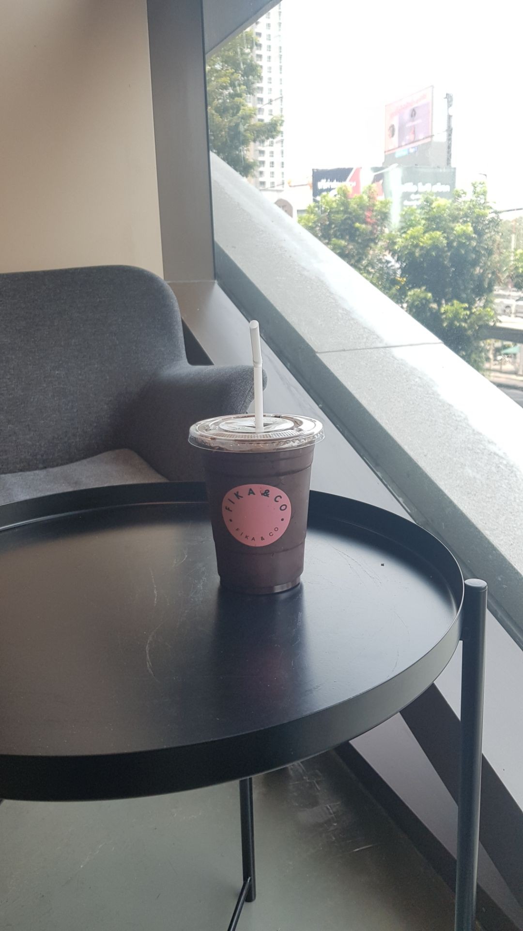 รีวิว Fika & Co. Cafe Singha Complex - บริการดี ร้านน่านั่ง ราคาไม่สูงมาก