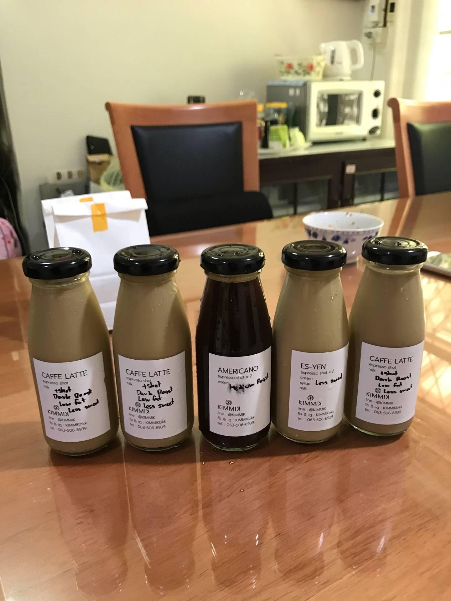 รีวิว KIMMIK Coffee & Bakery อาคารไทยรงค์ทาวเวอร์ - สั่งมาอีก ติดใจรสชาติ