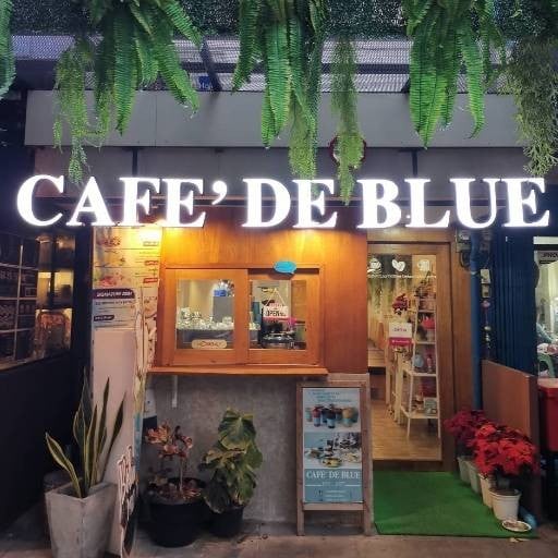 [รีวิว] ร้าน CAFE’ DE BLUE | เมนูแนะนำ รูปภาพ ราคา