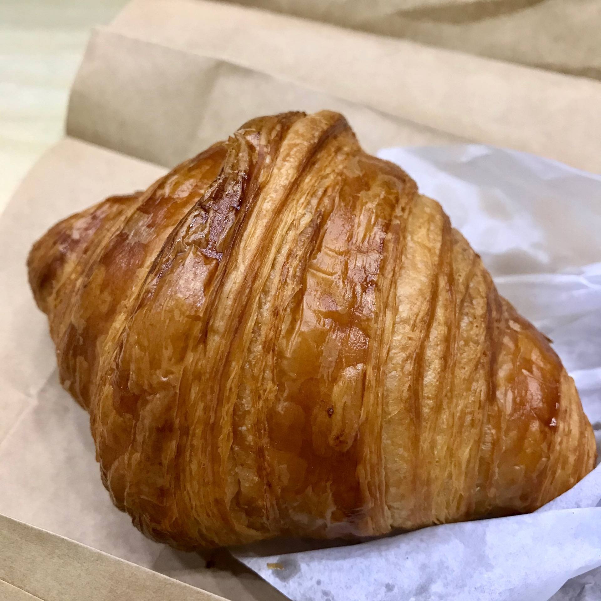 รีวิว Amantee - Antiques & Arts, Fine Bakery & Cafe ช่องนนทรี - ครัวซอง ...