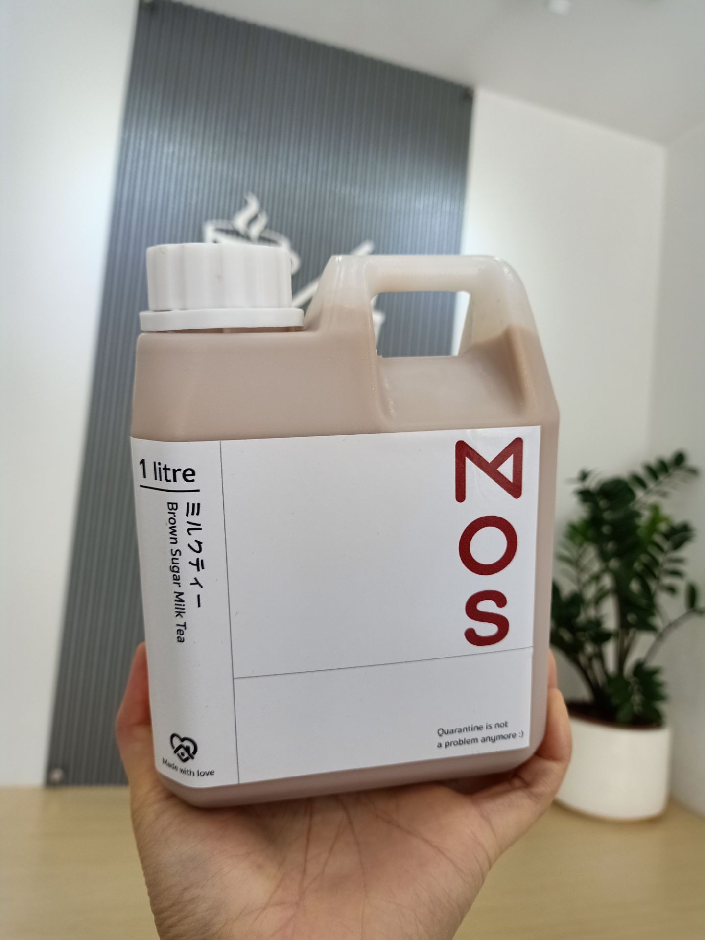 รีวิว MOS - แกลลอนลิตรนึงได้ 5 แก้ว คุ้มมาก หอมชา ไม่หวานไป ไข่มุกมีทั้งบราวน์และบุก ช่วงกักตัว ...