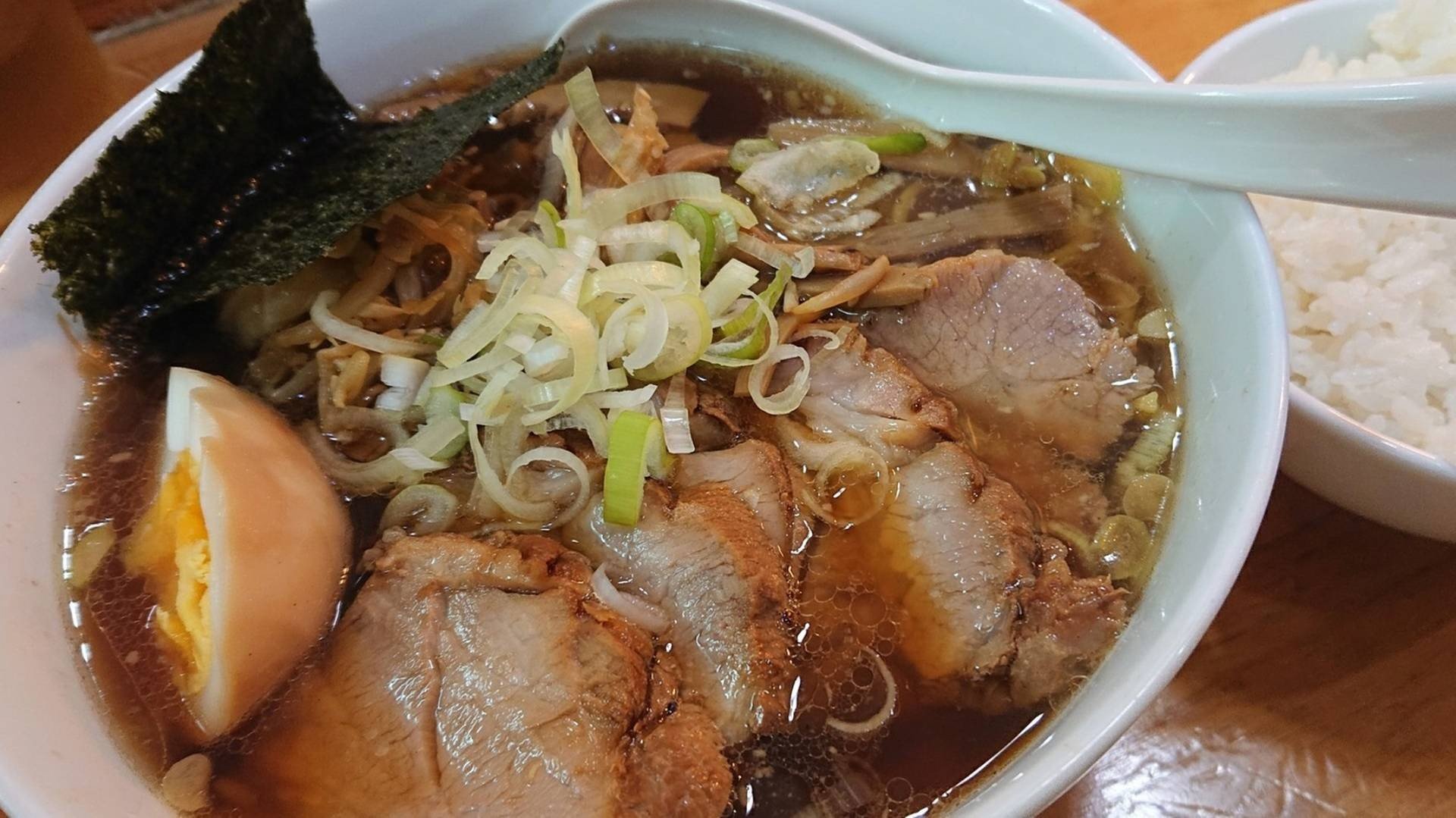 [รีวิว] ร้าน Leksan Ramen・เล็กซัง ราเมง | เมนูแนะนำ รูปภาพ ราคา - Wongnai