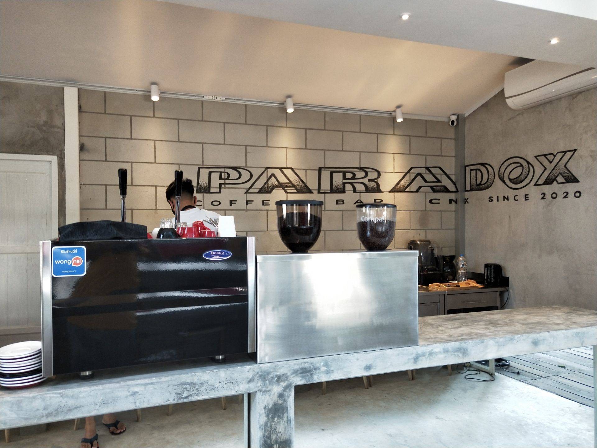 รีวิว PARADOX-coffee x Bar - กาแฟชายหาด..อโลฮ่า