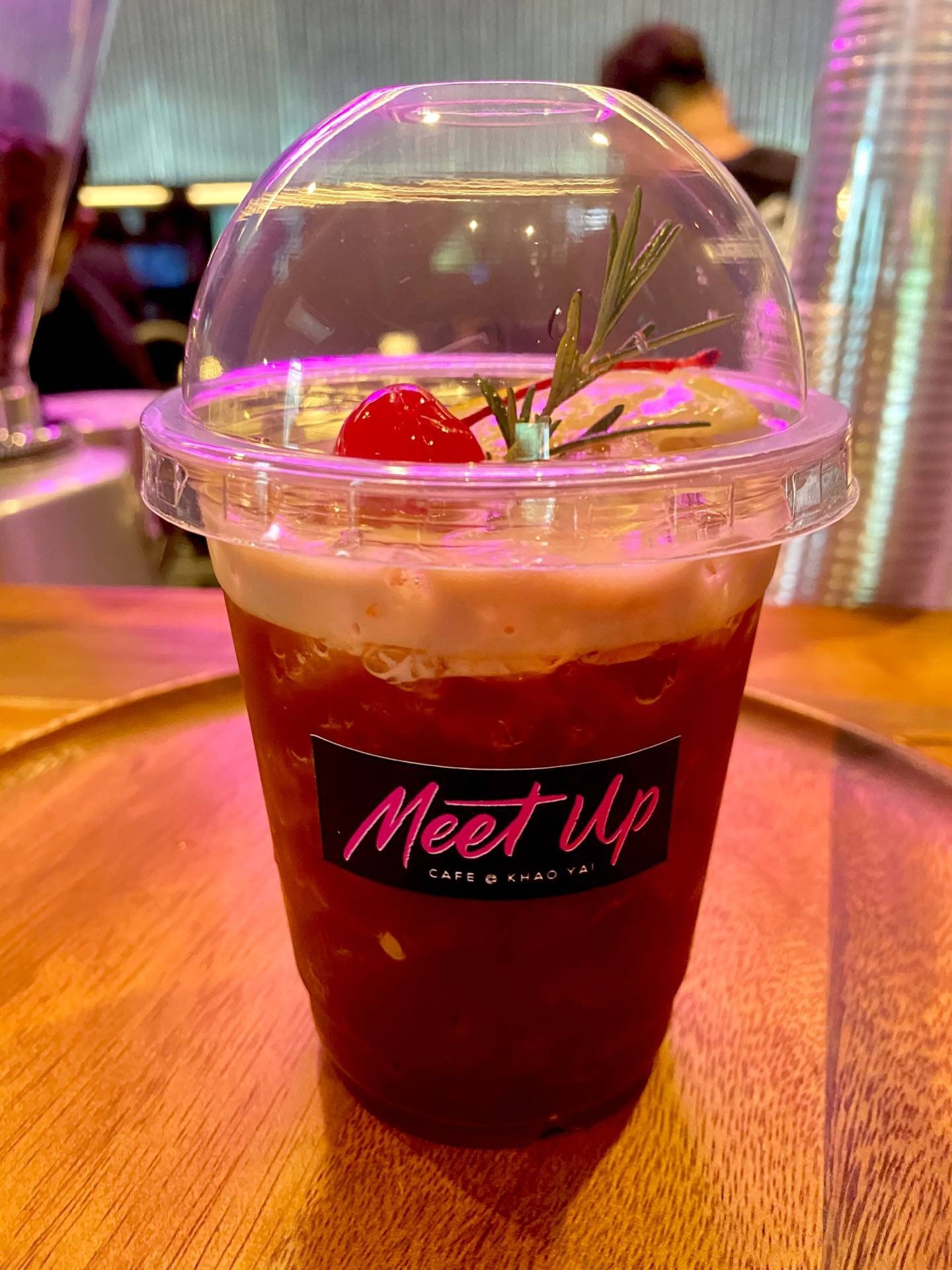 รีวิว Meet Up Cafe @ Khaoyai - [เขาใหญ่] จิบกาแฟแบบมีสไตล์ - Wongnai