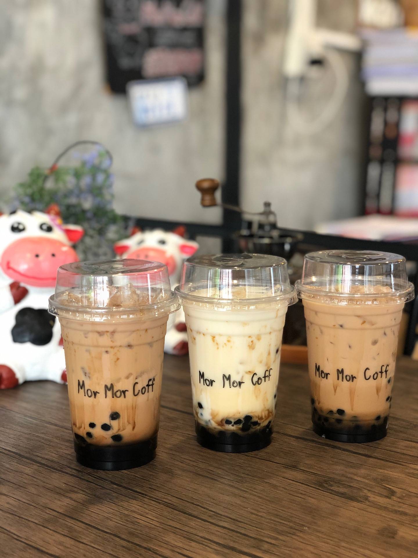 รีวิว Mor Mor Coff - ชานมไต้หวันไข่มุกลาวาอร่อยมาก ต้องมาลอง 👍👍