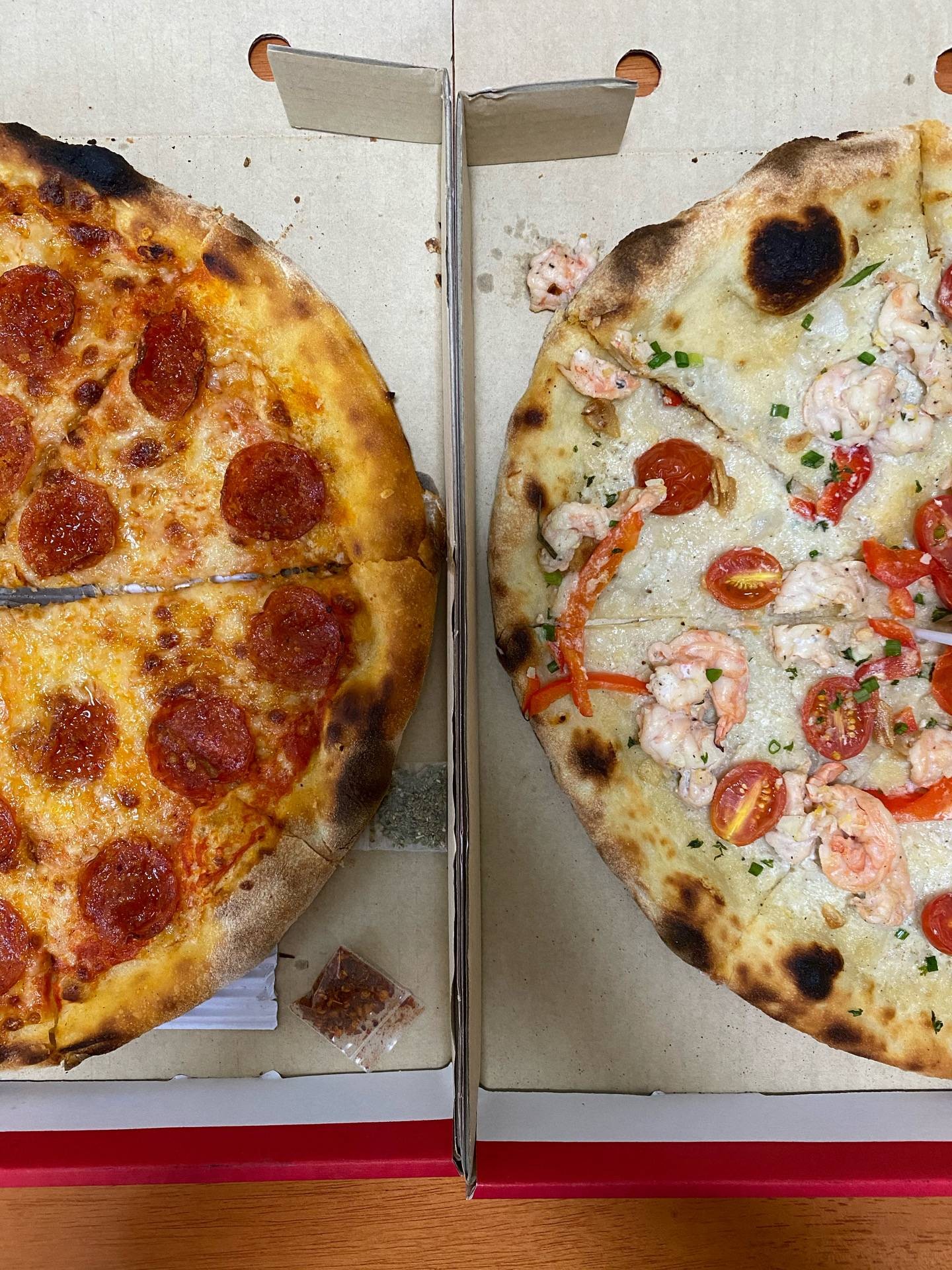 รีวิว Soho Pizza สุขุมวิท ซอย 11 - A must for classic toppings