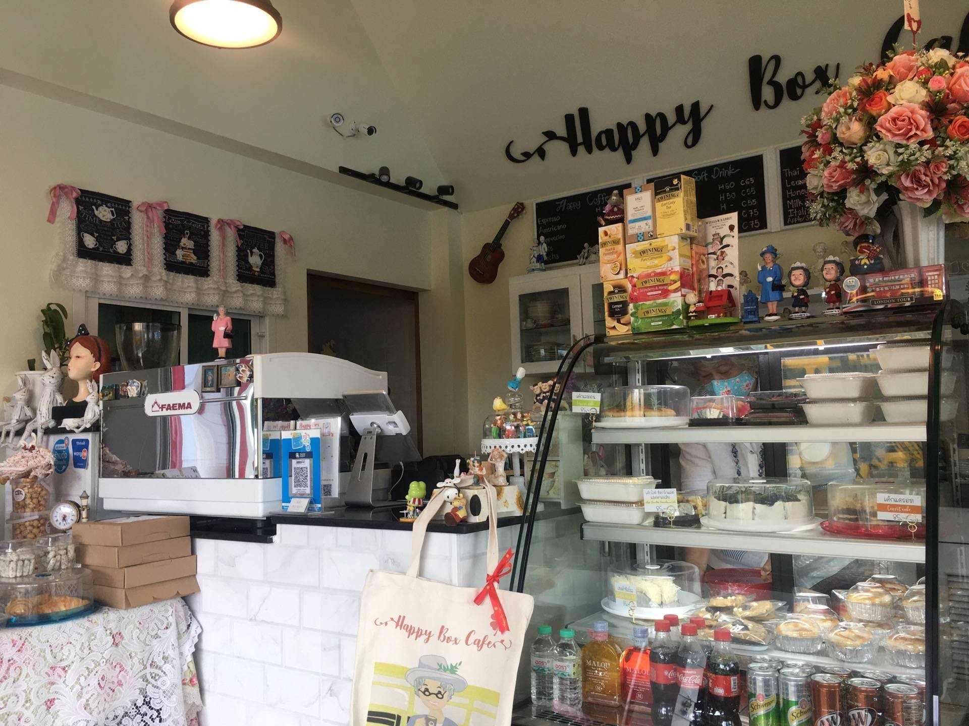 รีวิว Happy Box Cafe สาขาแม่ริม - ของดี แม่ริม ขนมอร่อย