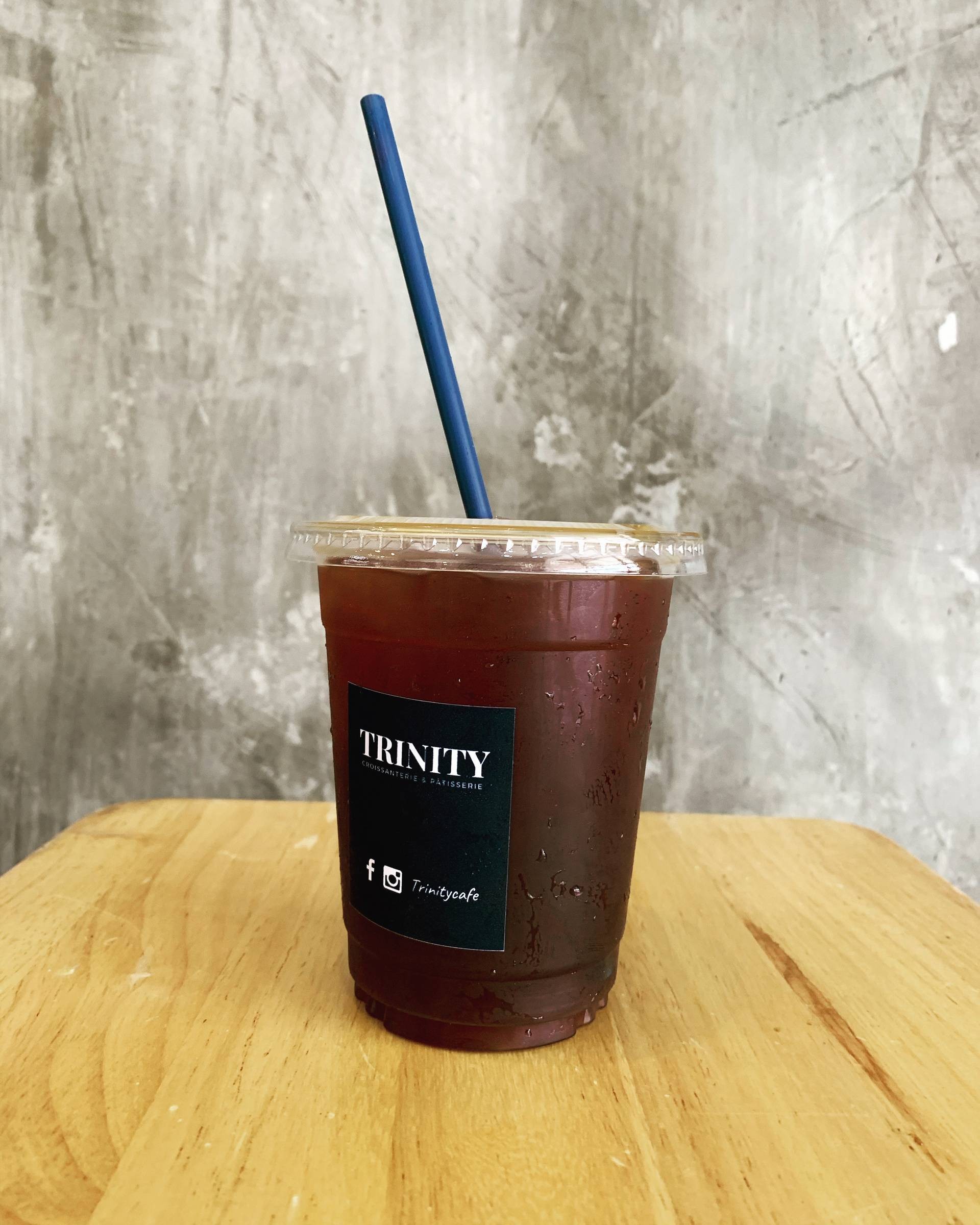 รีวิว TRINITY CAFÉ (สำนักงานใหญ่ - ถนนหน้าเมือง)