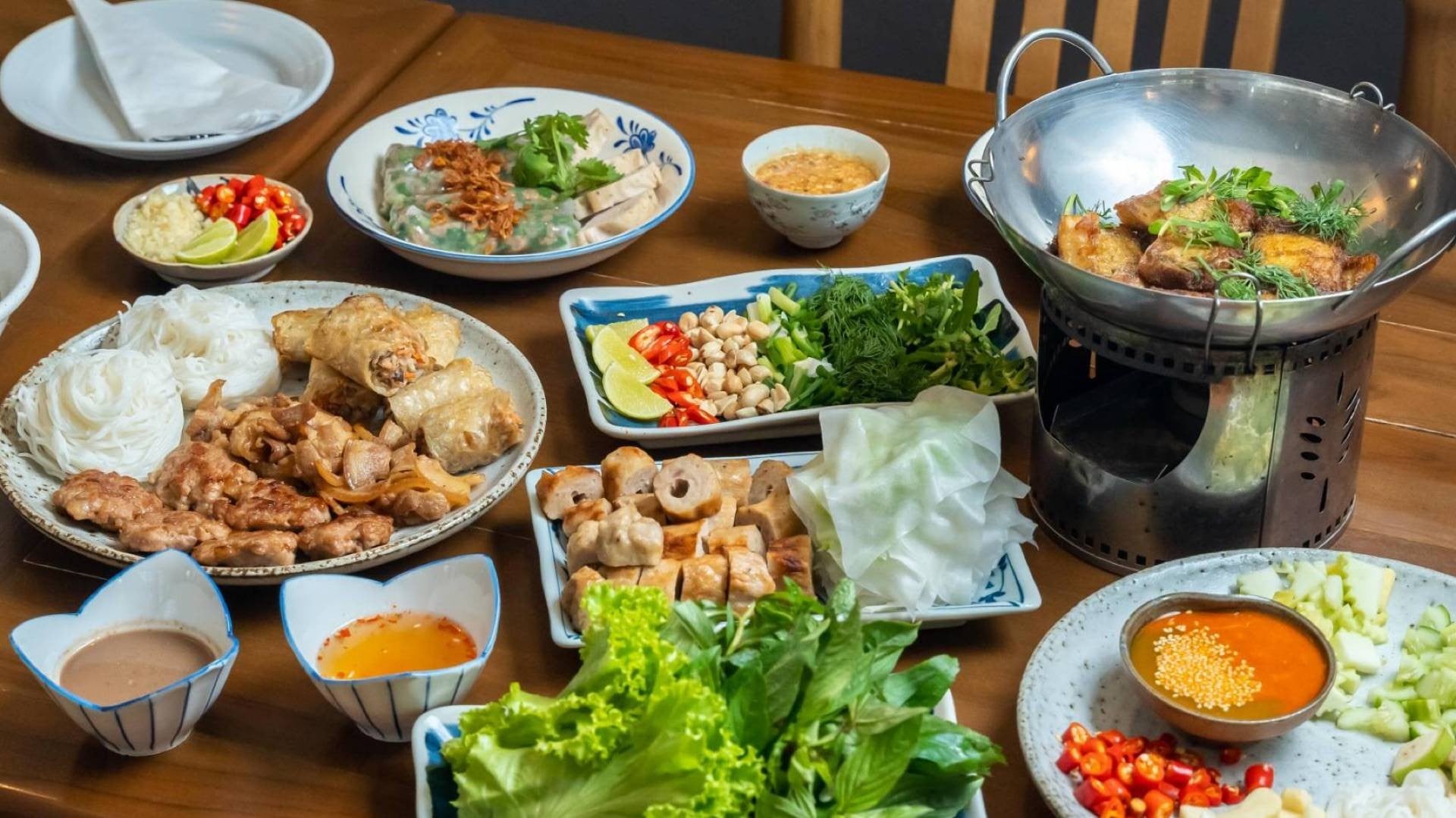 [รีวิว] ร้าน Eat Viet TTN avenue | เมนูแนะนำ รูปภาพ ราคา