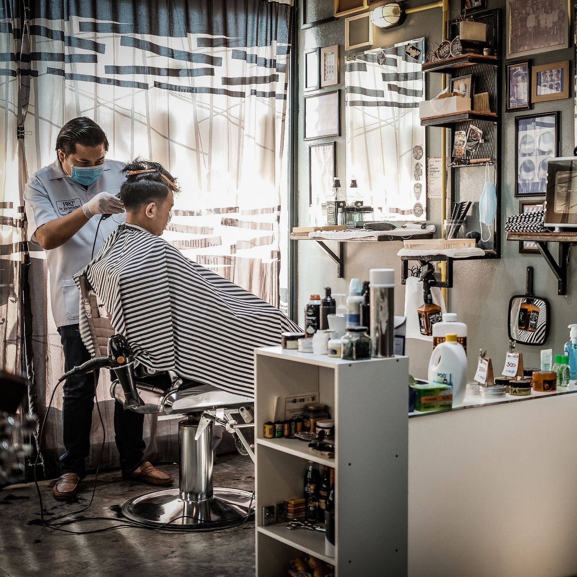 รีวิว 1982's Barber&Craft - ร้านตัดผมสุภาพบุรุษ ที่ได้มาตรฐาน "New ...