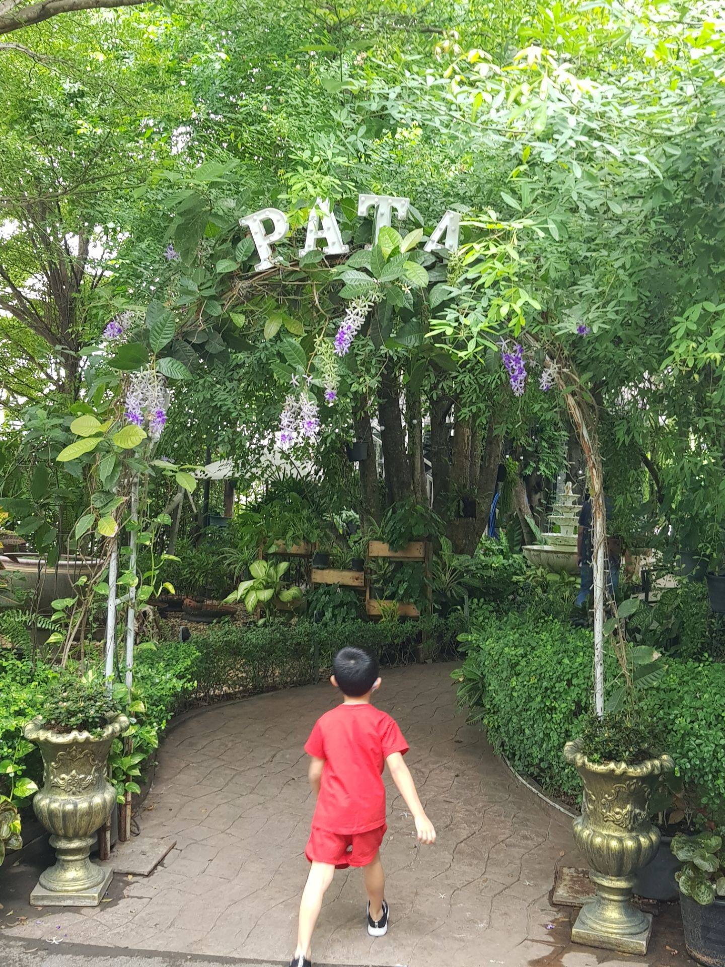 รีวิว PATA PLANTATION - ร้านอาหาร บรรยากาศสวนสวย