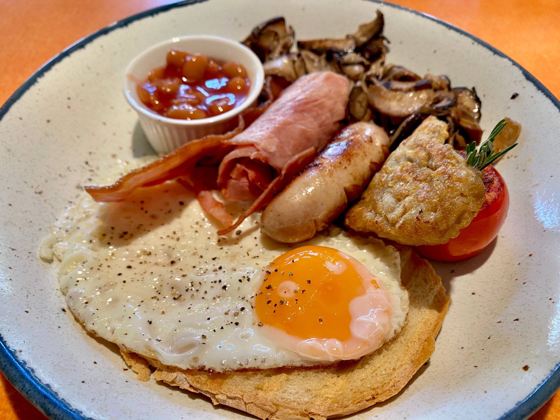 รีวิว Casa Lapin Ari Josh Hotel - [อารีย์] Saturday Big Breakfast