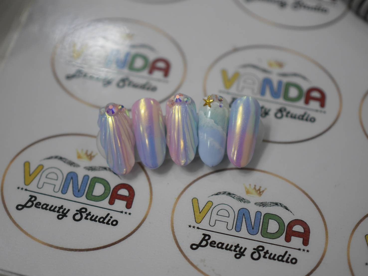 ร้าน Vanda Nails Spa and Eyebrows (แวนด้า เนลส์ สปา) สาขาลาดกระบัง ...