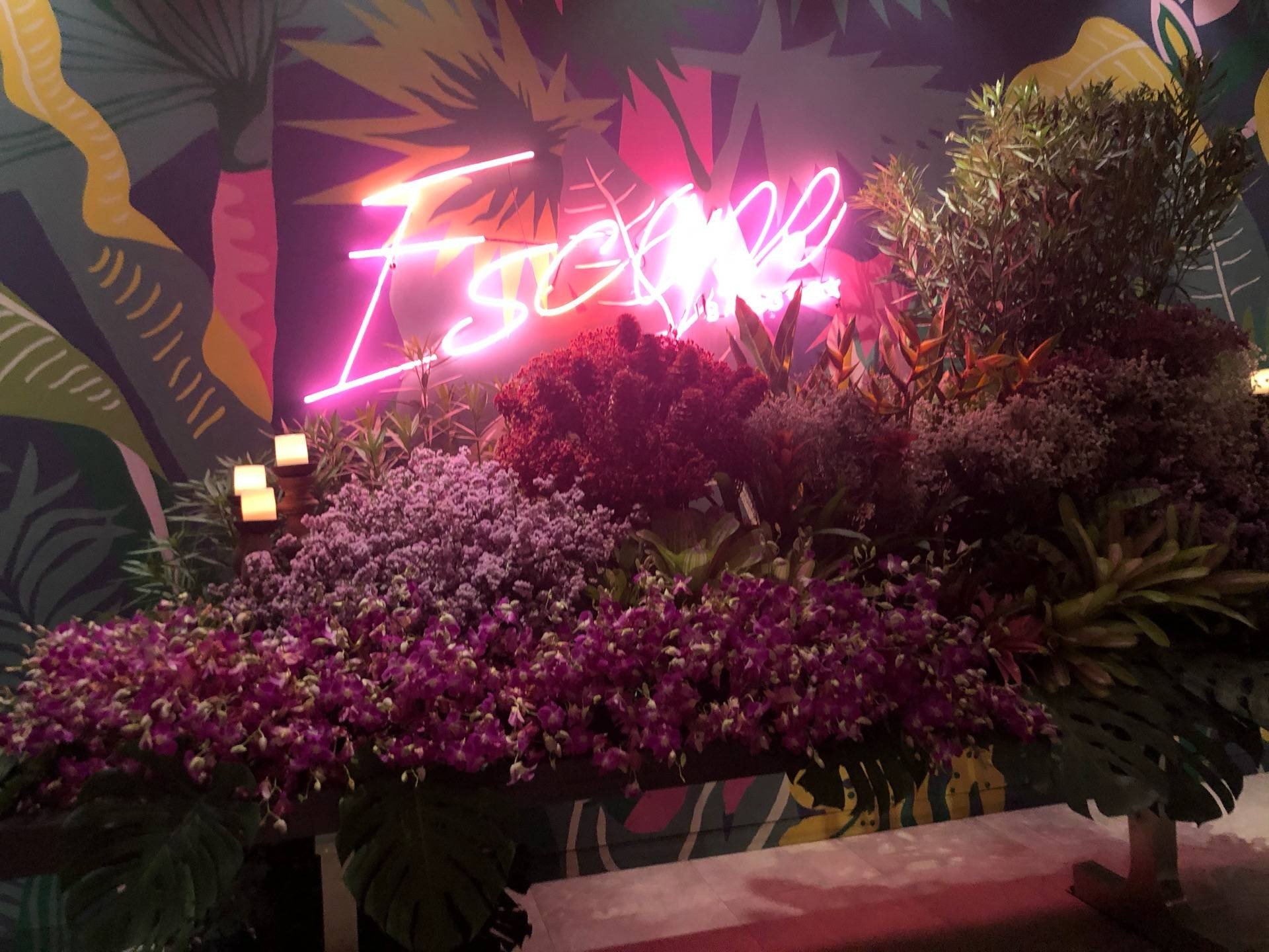 รีวิว Escape Bangkok Emquartier - ร้านบรรยากาศดี ที่นั่งหลายโซน บริการ ...