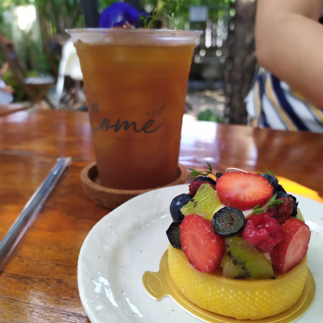 รีวิว Come Escape Cafe Come escape cafe - มีมุมจัดให้ถ่ายรูปสวยๆ แต่รวม ...