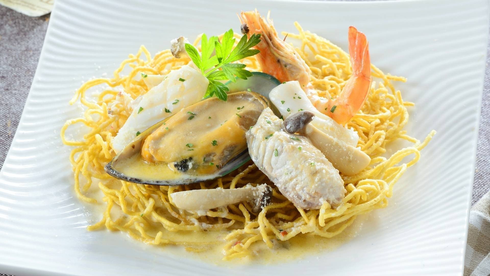 Flow Restaurant and Bar พหลโยธิน 9 - สั่งอาหารเดลิเวอรี | Wongnai x ...