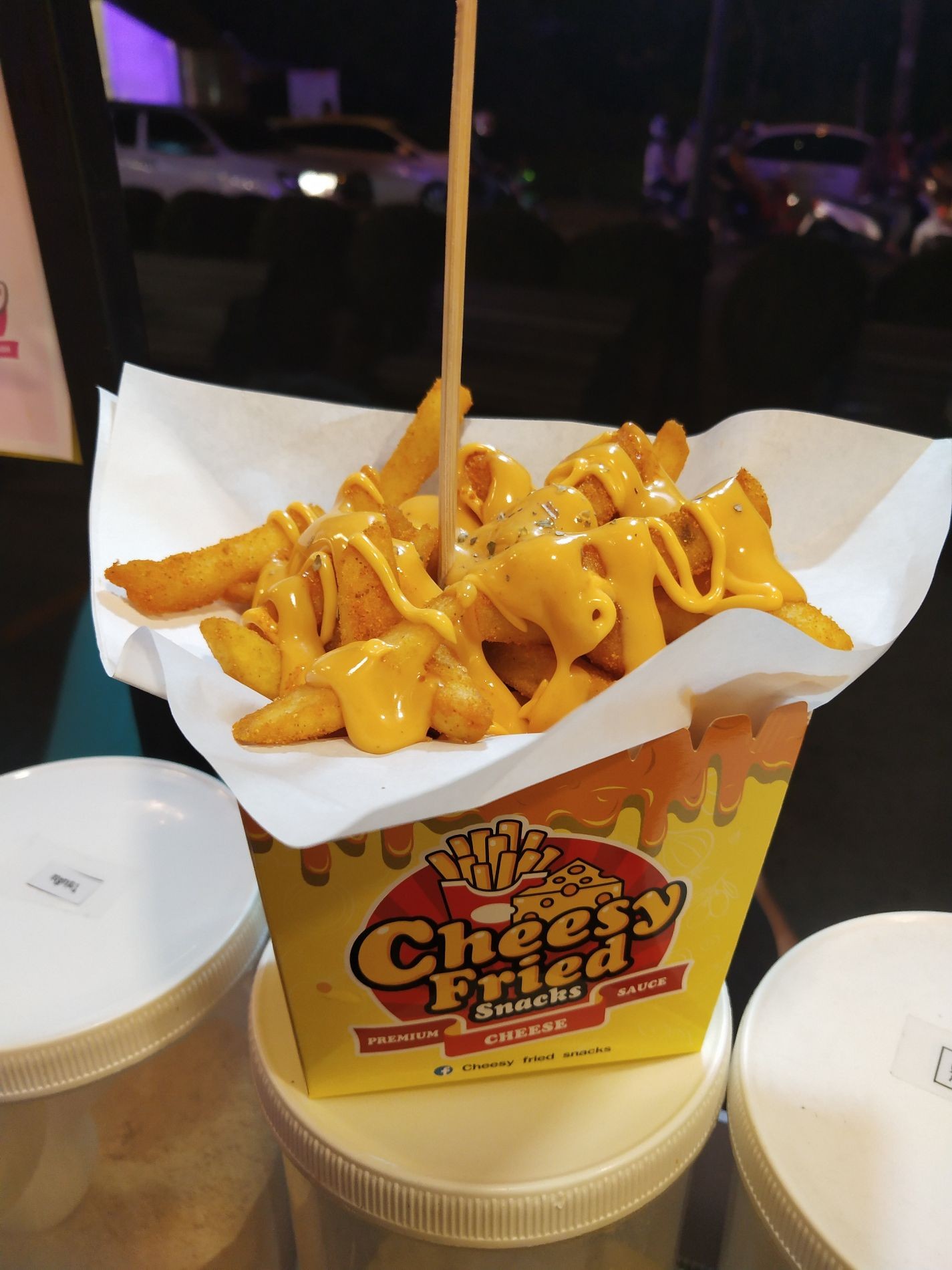 ร้าน Cheesy Fried Snacks ตลาดรถไฟศรีนครินทร์ | รีวิวร้านอาหาร