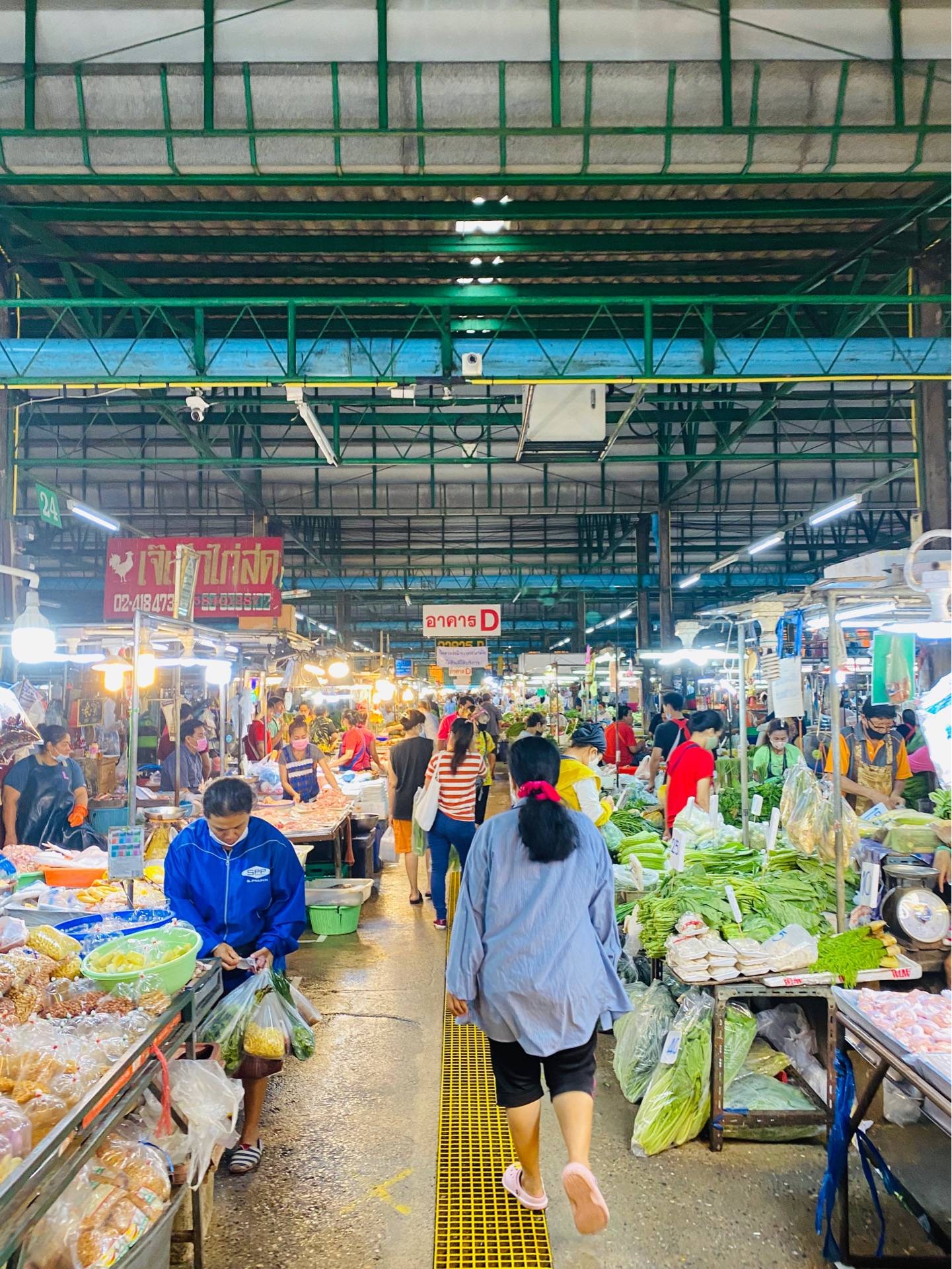 รูป Rotfai Thonburi Market ตลาดรถไฟธนบุรี - Wongnai