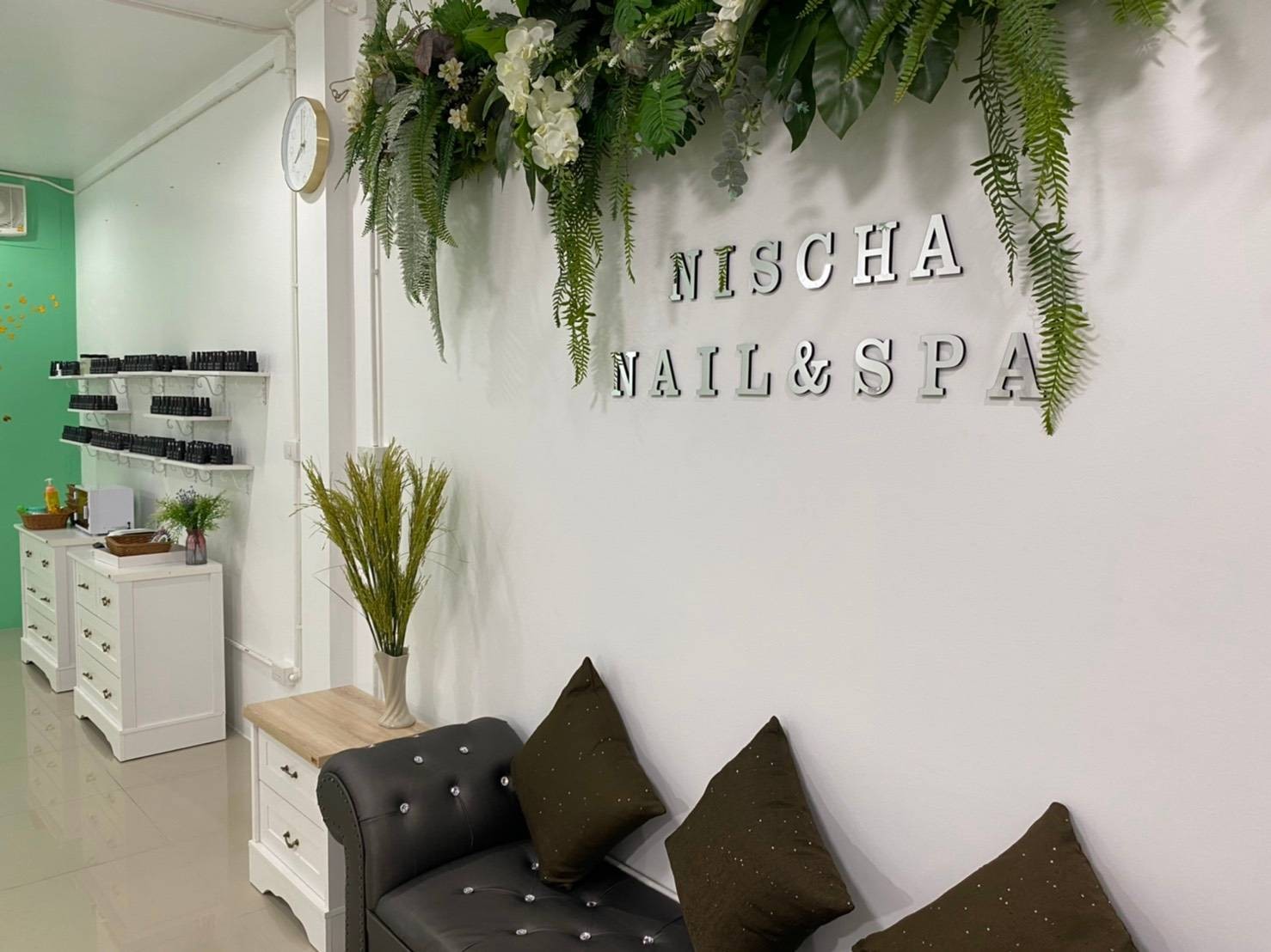 รูป Nischa Nail&Spa By APL ร้านทำเล็บเจล สปามือ เท้า เพชรบุรี - Wongnai