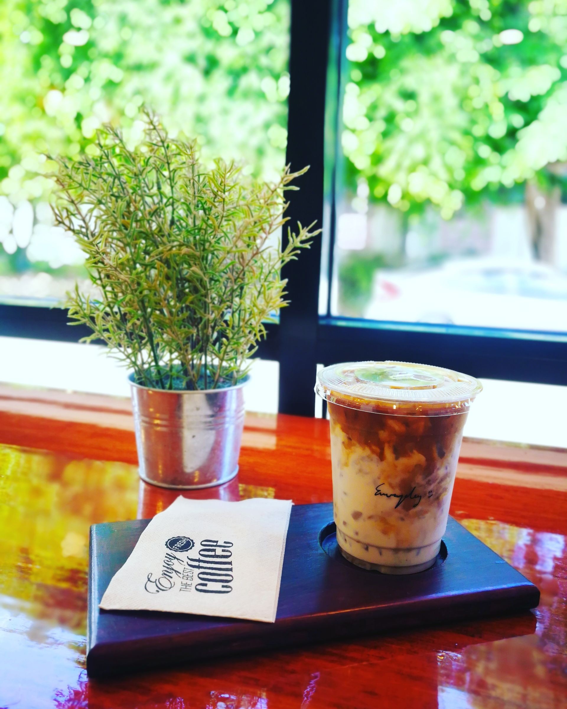 รีวิว Everyday Cafe - cafe สไตล์ Minimal เมนูหลากหลาย แถมรักสุขภาพ ...