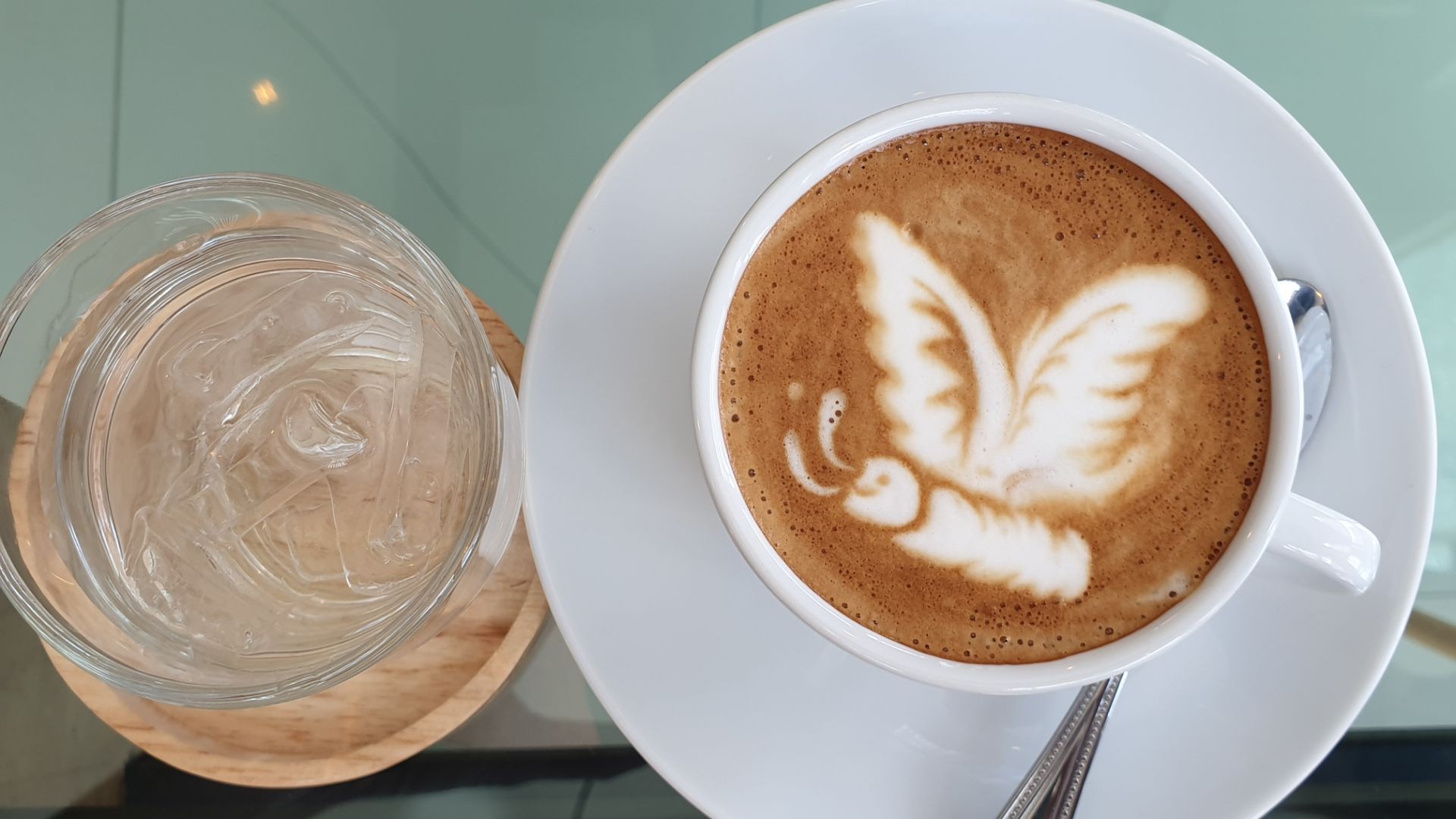 ลาเต้อาร์ต • 70 บาท ร้าน Barista’s choice coffee