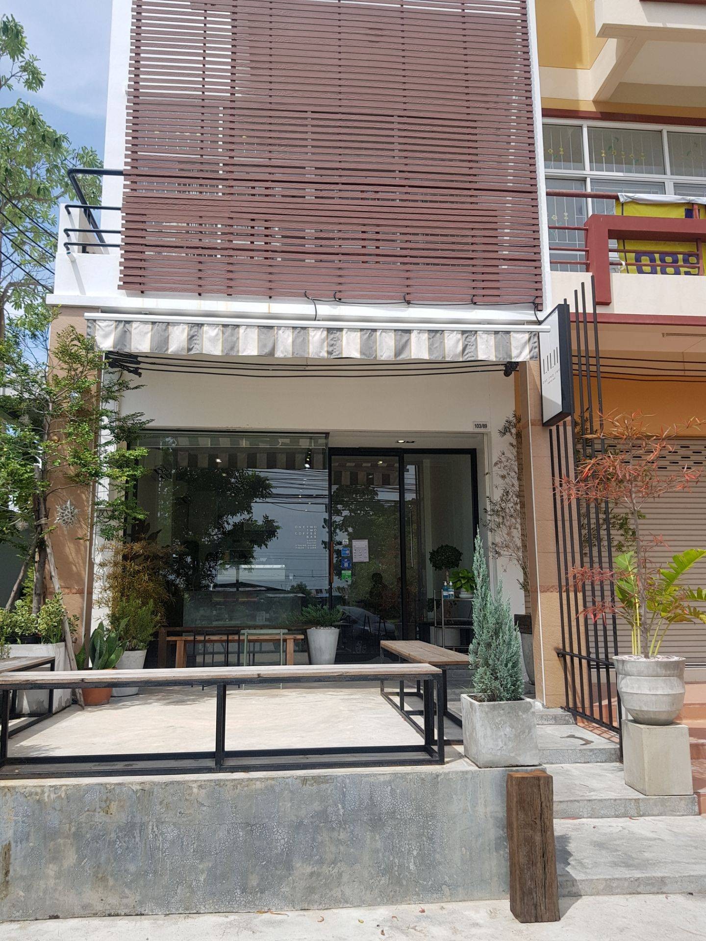 รีวิว One Two Two Coffee Bar ชลบุรี - อีกหนึ่งร้านกาแฟดี๊ดี ที่คอกาแฟ ...