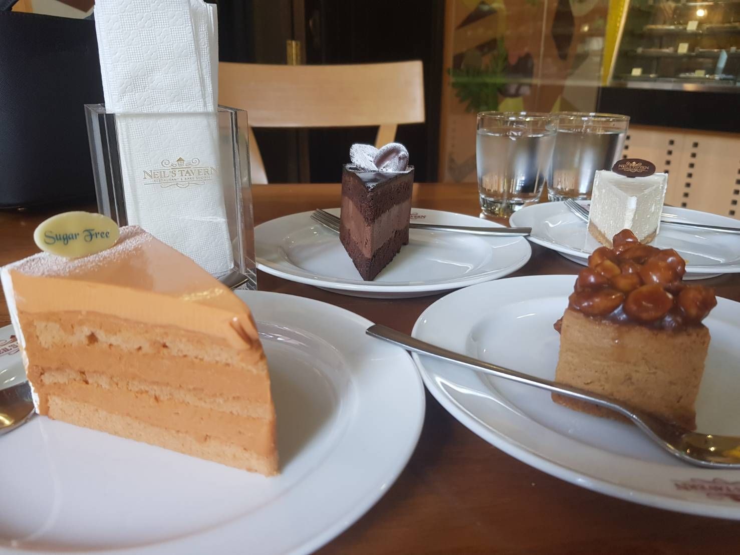รีวิว Neil's Bake Shoppe ร่วมฤดี - อร่อยทุกชิ้น